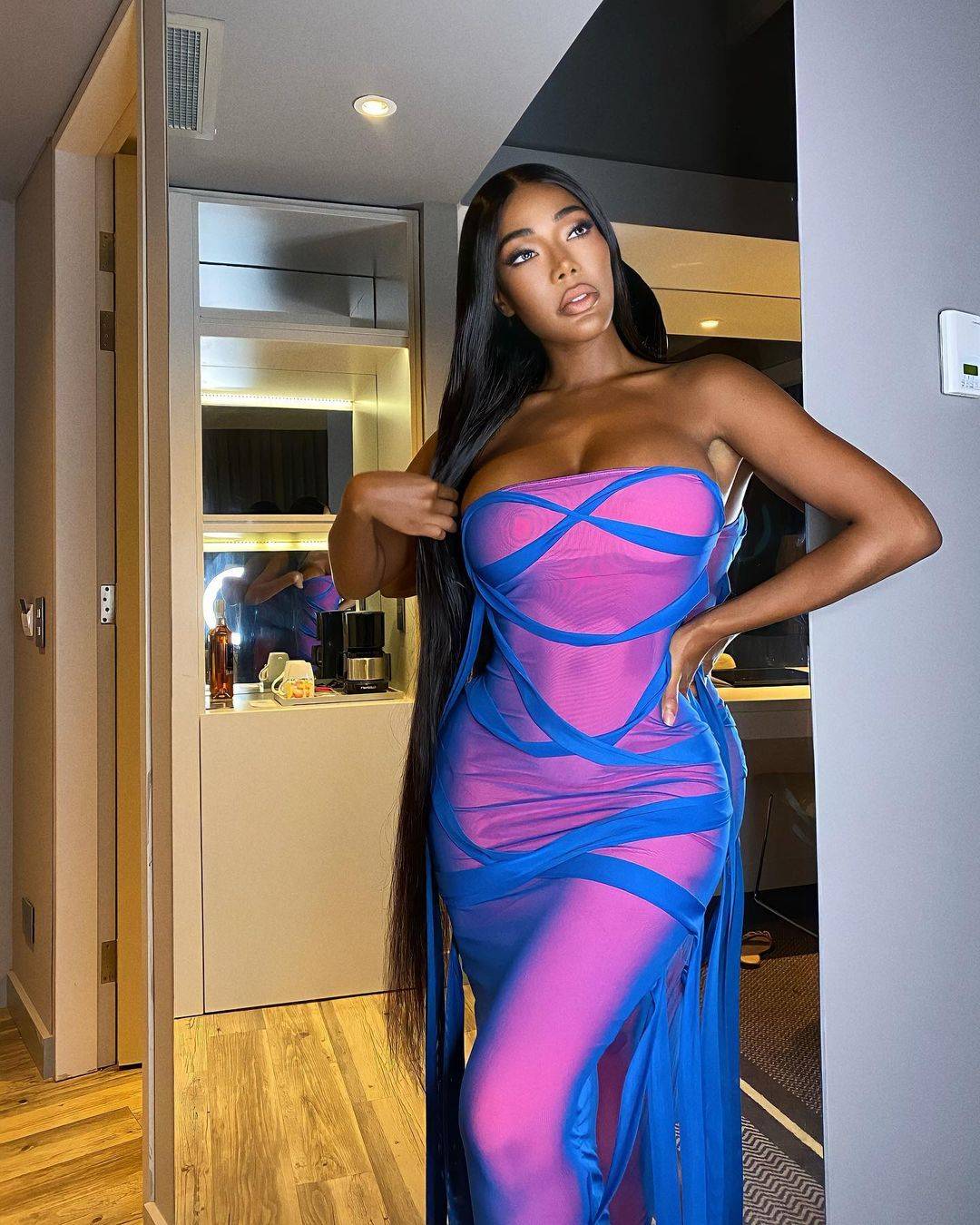 Monifa Jansen 🇨🇼♒ | Scrolller