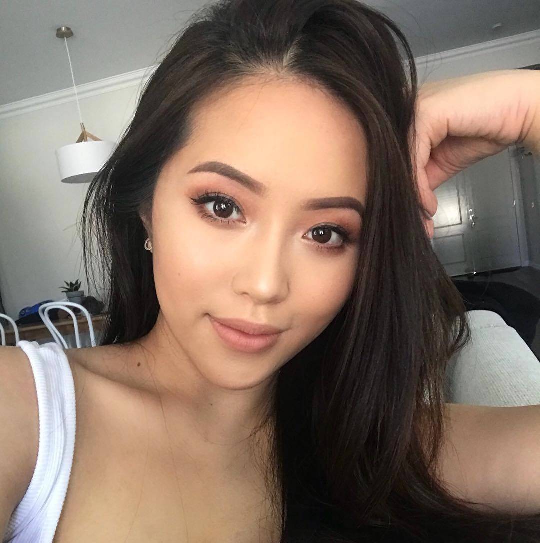 Monique Nguyen [irtr] | Scrolller