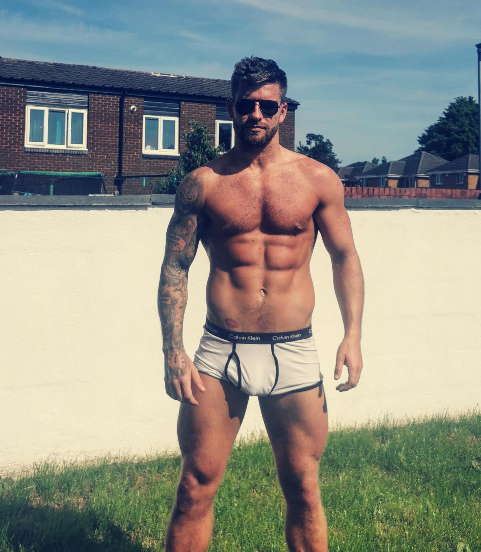 More heat = less clothes 😎 | Scrolller