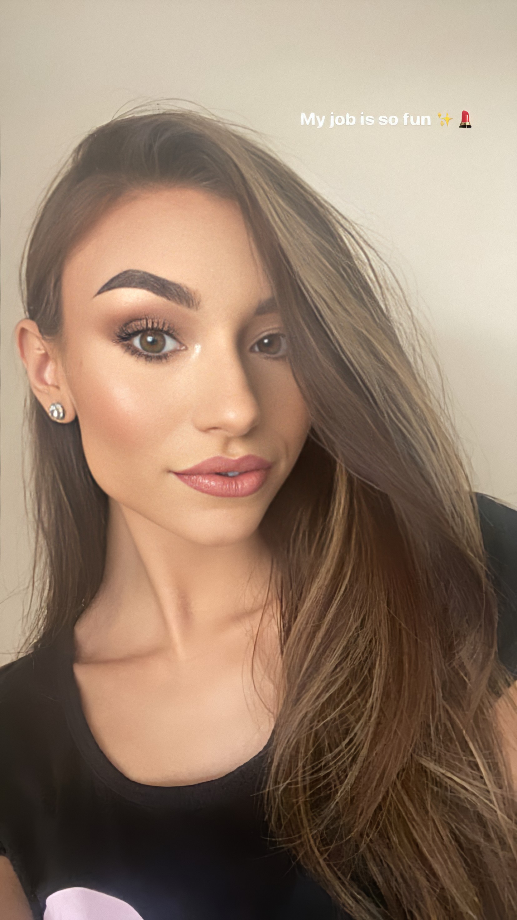 More of my friend. Pm me to talk about her | Scrolller