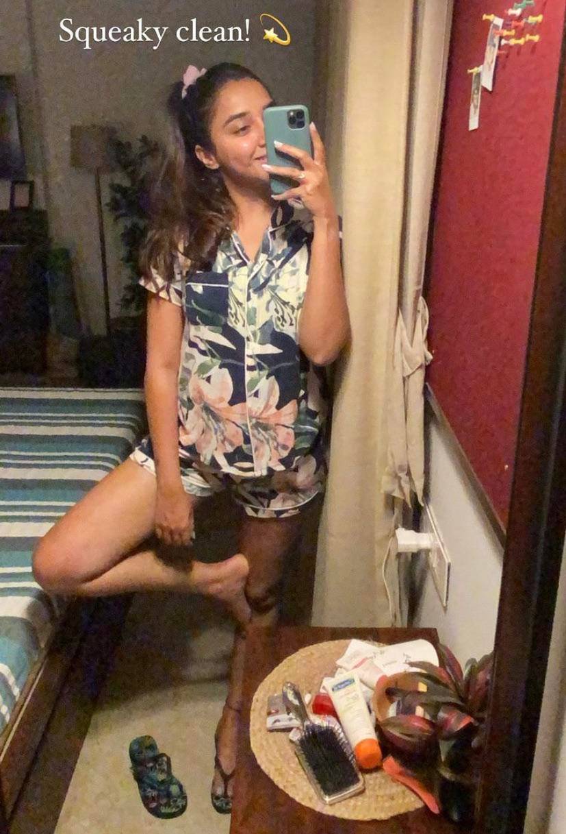 Mostlysane after a shower | Scrolller