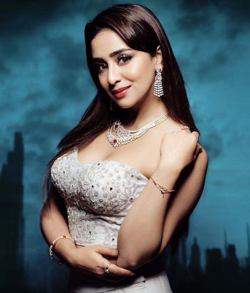 Musskan Sethi .. busty ..pretty face | Scrolller