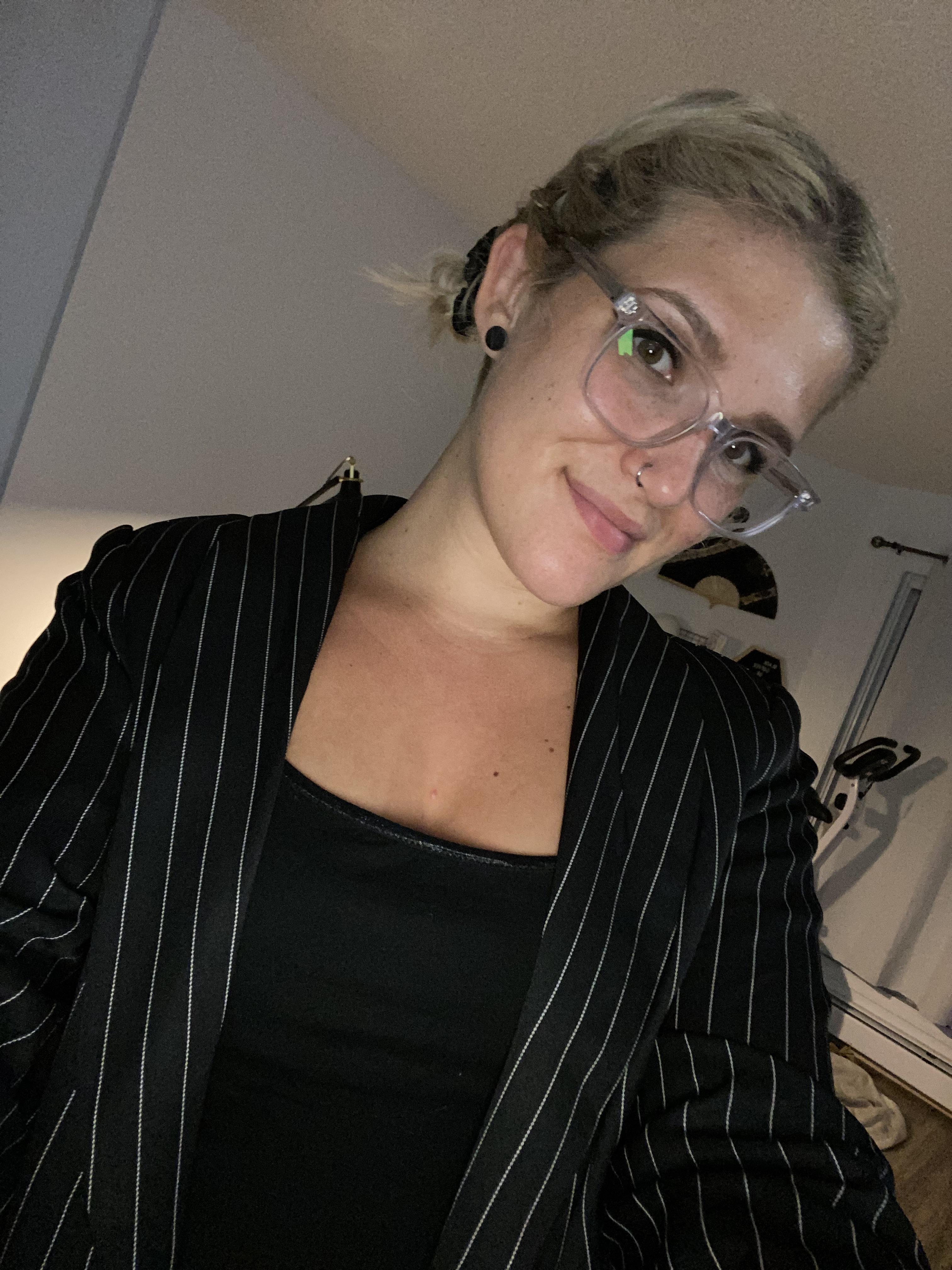 My at work look. F26 | Scrolller