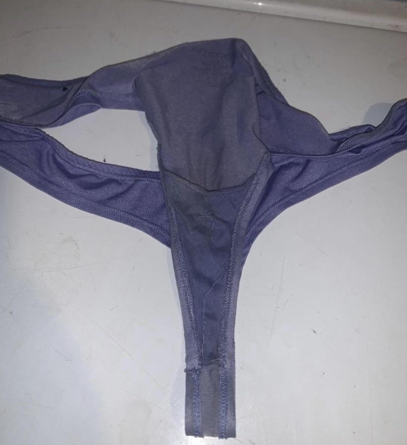 My Aunts Panties 🤤🍑👅 Scrolller