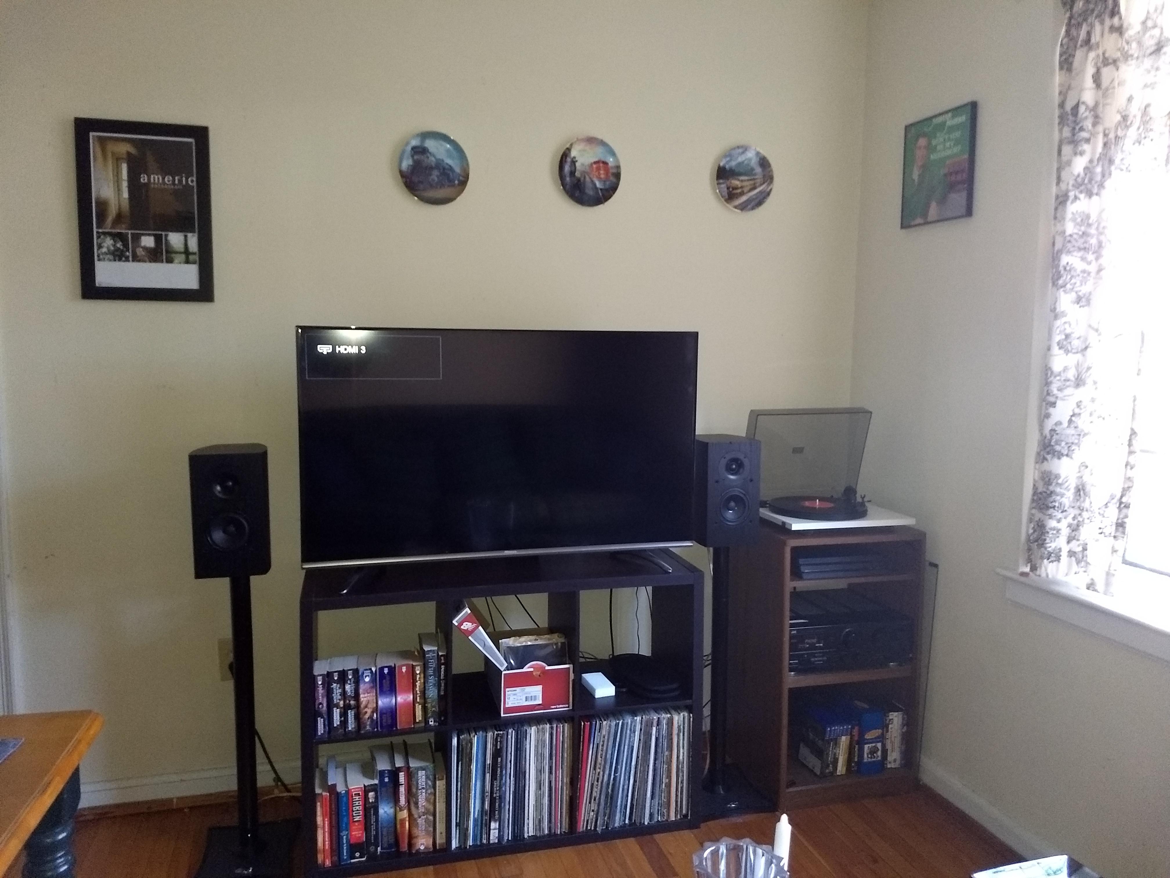 My basic setup in a small apartment | Scrolller