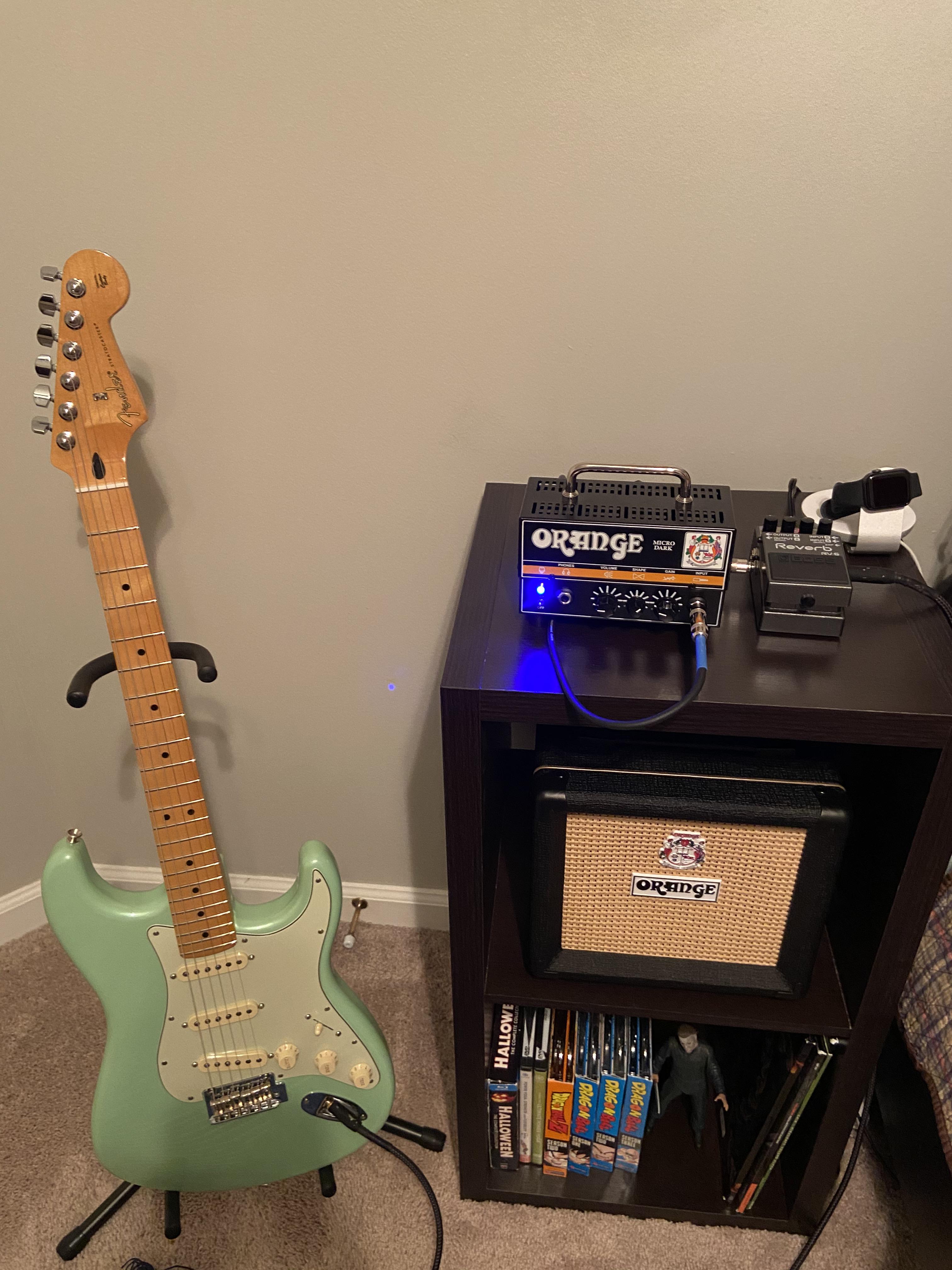 My bedroom setup | Scrolller