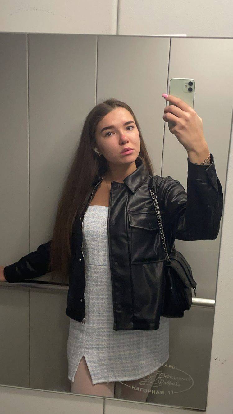 My beloved older sister | Scrolller