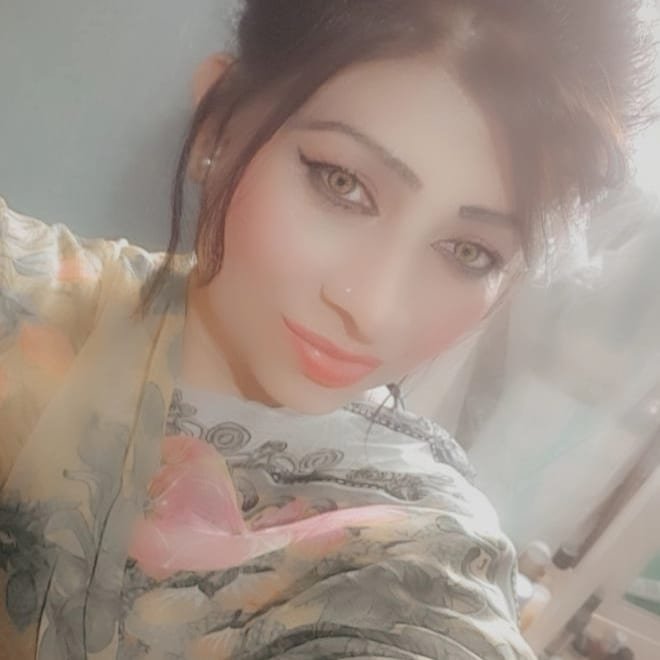 My boss's wife mmmm 🍆 | Scrolller