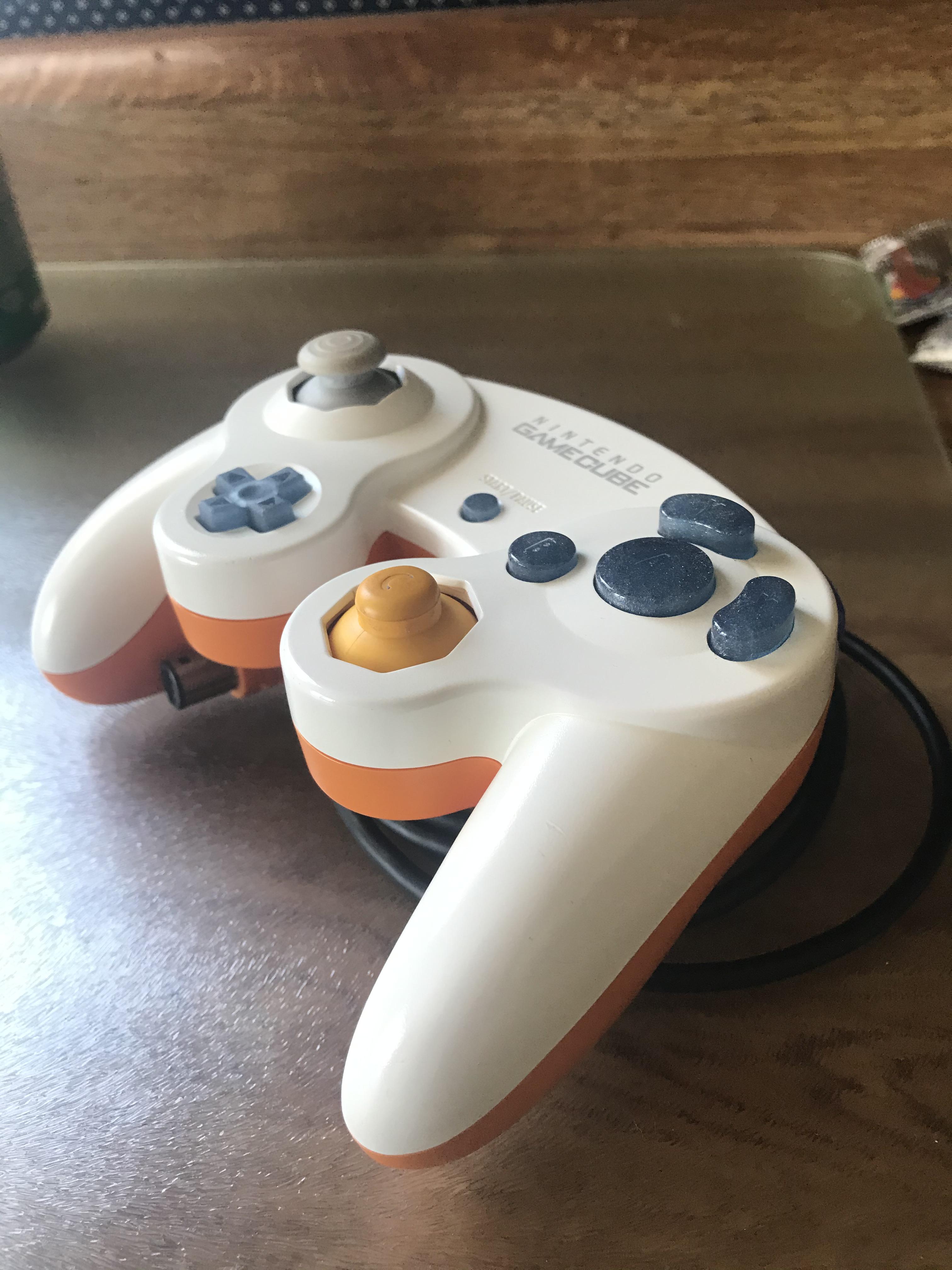My Chrom inspired controller | Scrolller