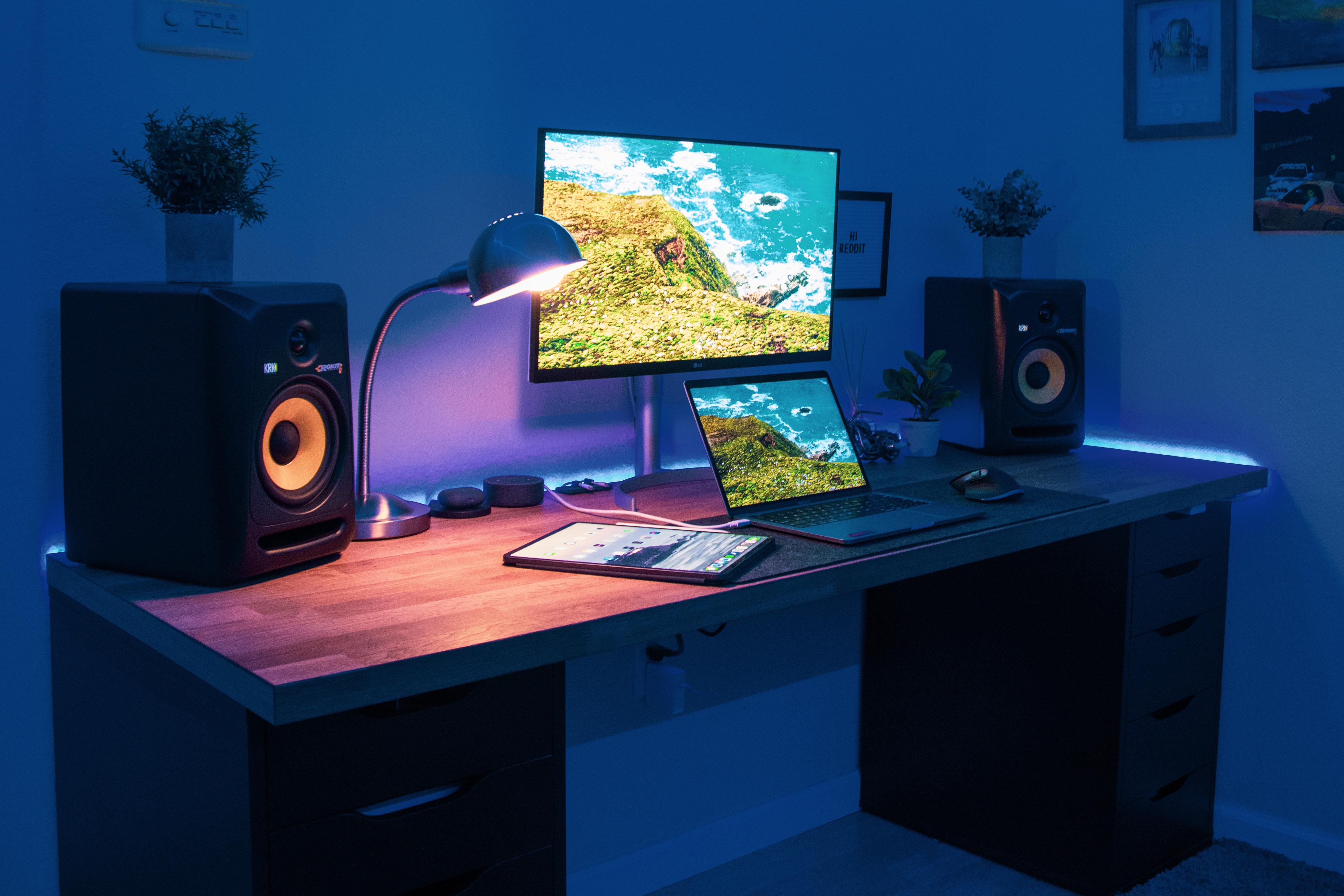 My college student workspace :) | Scrolller