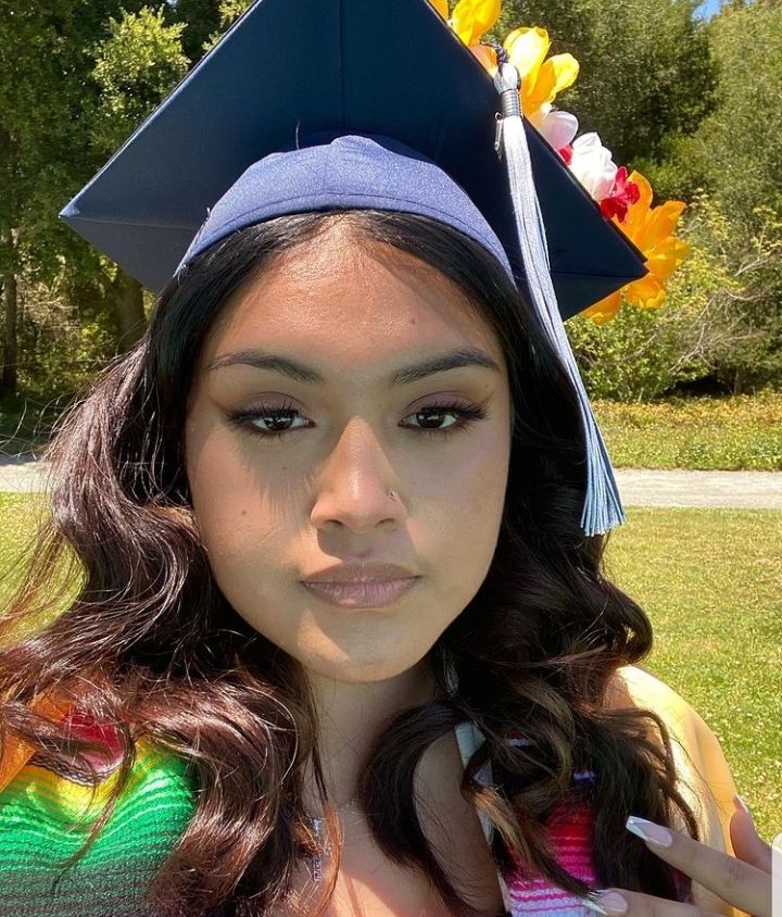 My cousin (18) she graduated and has a great face for facials | Scrolller