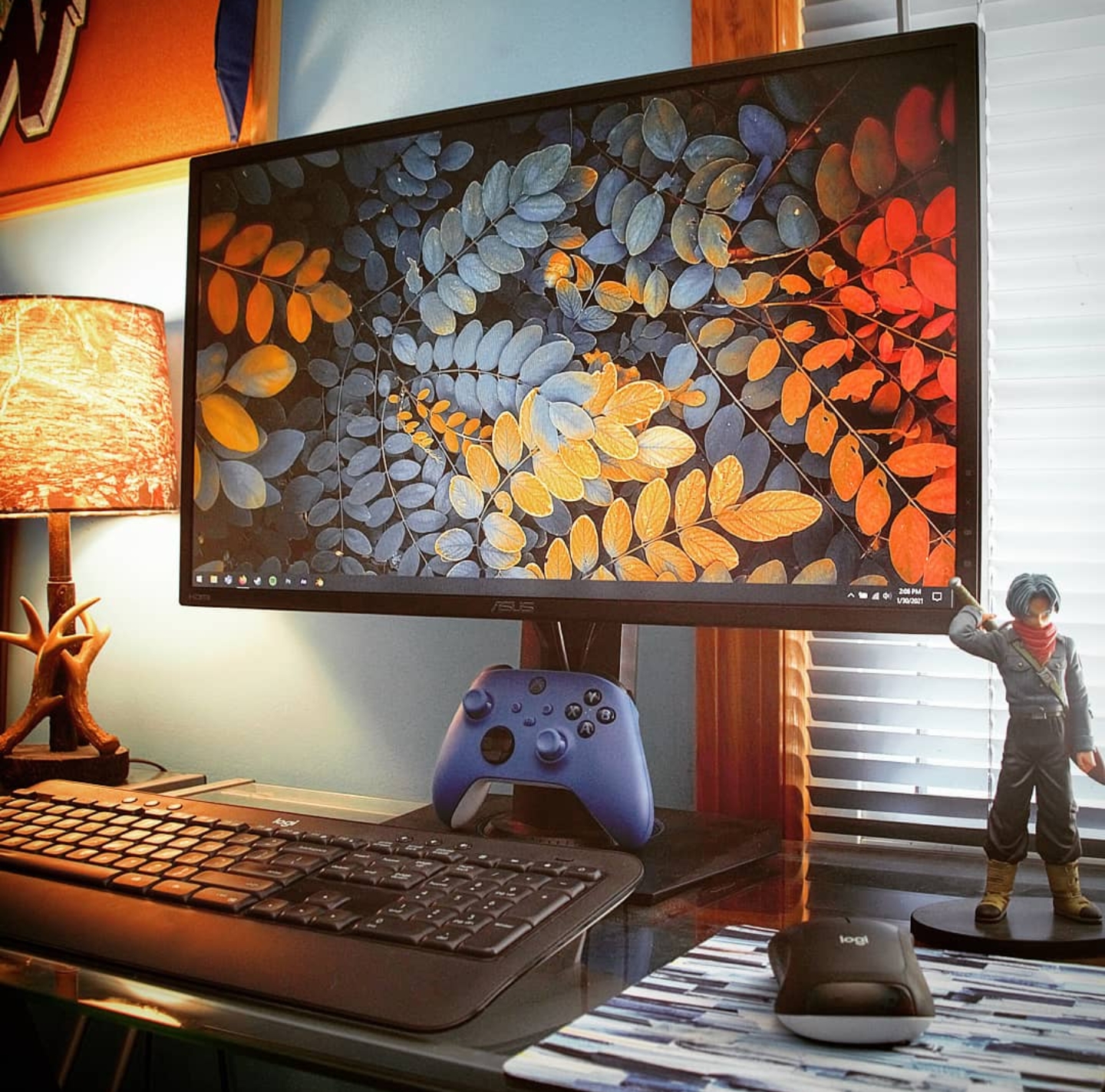 My current work/gaming station | Scrolller