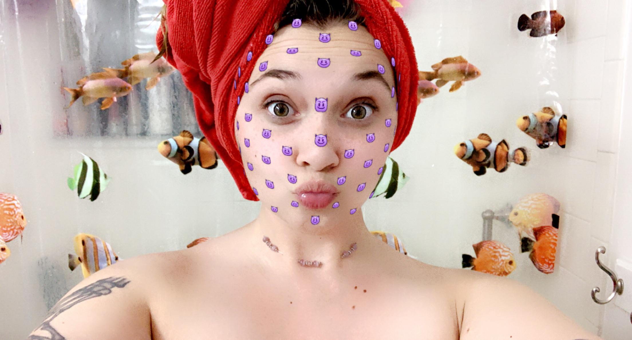 My exciting Friday night selfie (24) | Scrolller