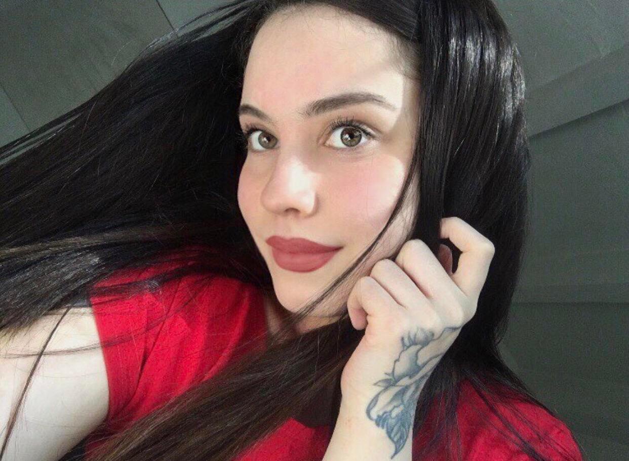 My eye color changes with the light 😂 I love my beautiful eyes 😊💖 | Scrolller