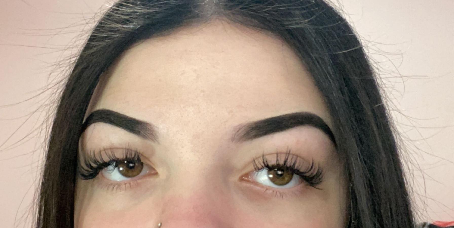 my eyes are way to far apart and how do i fix it with makeup | Scrolller