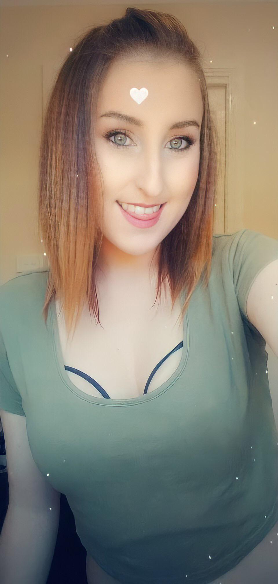 My eyes match my top 😊 | Scrolller