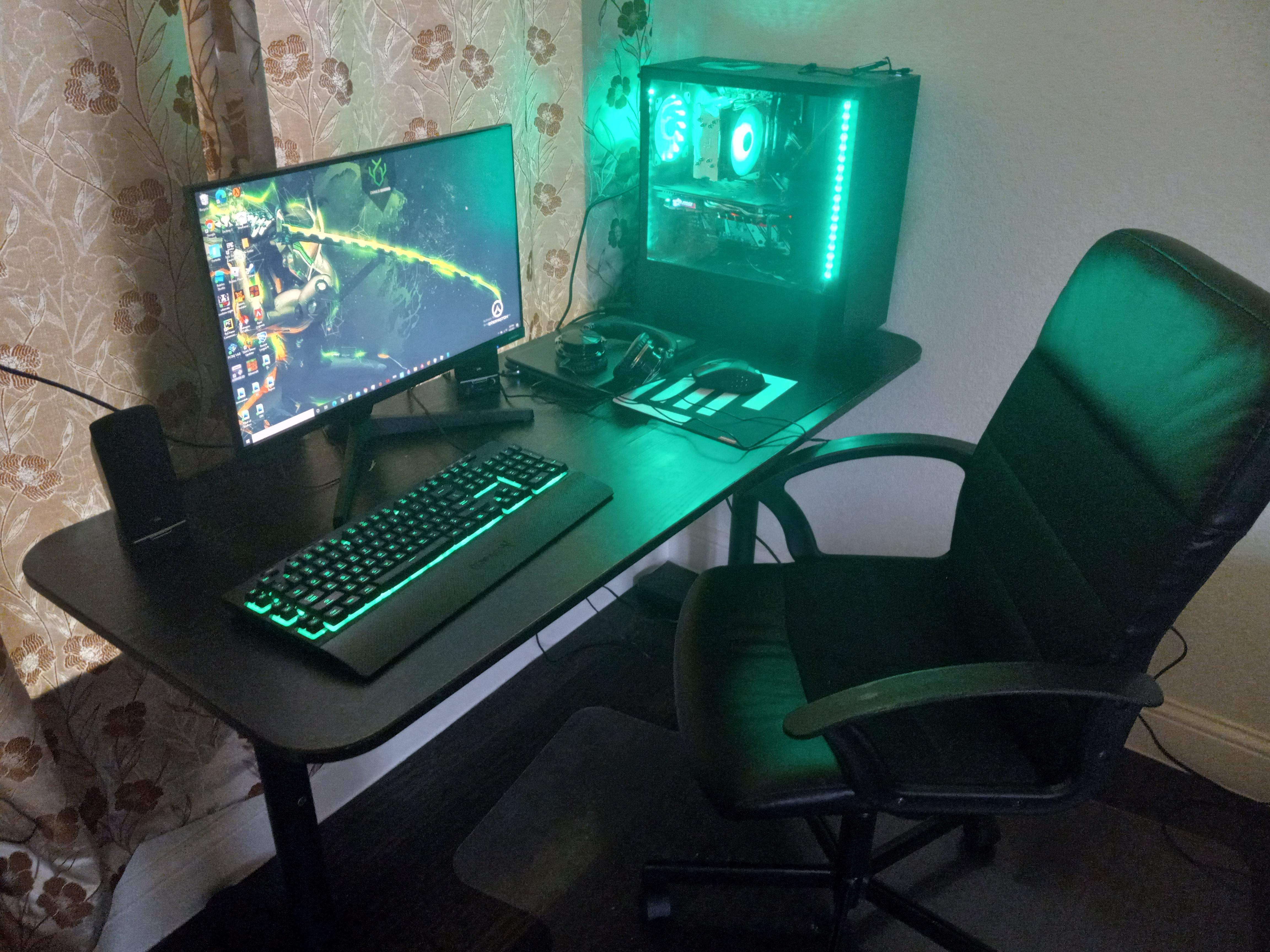 My first ever pc. Ignore the placement can't change it so just focus on the build and set up ...