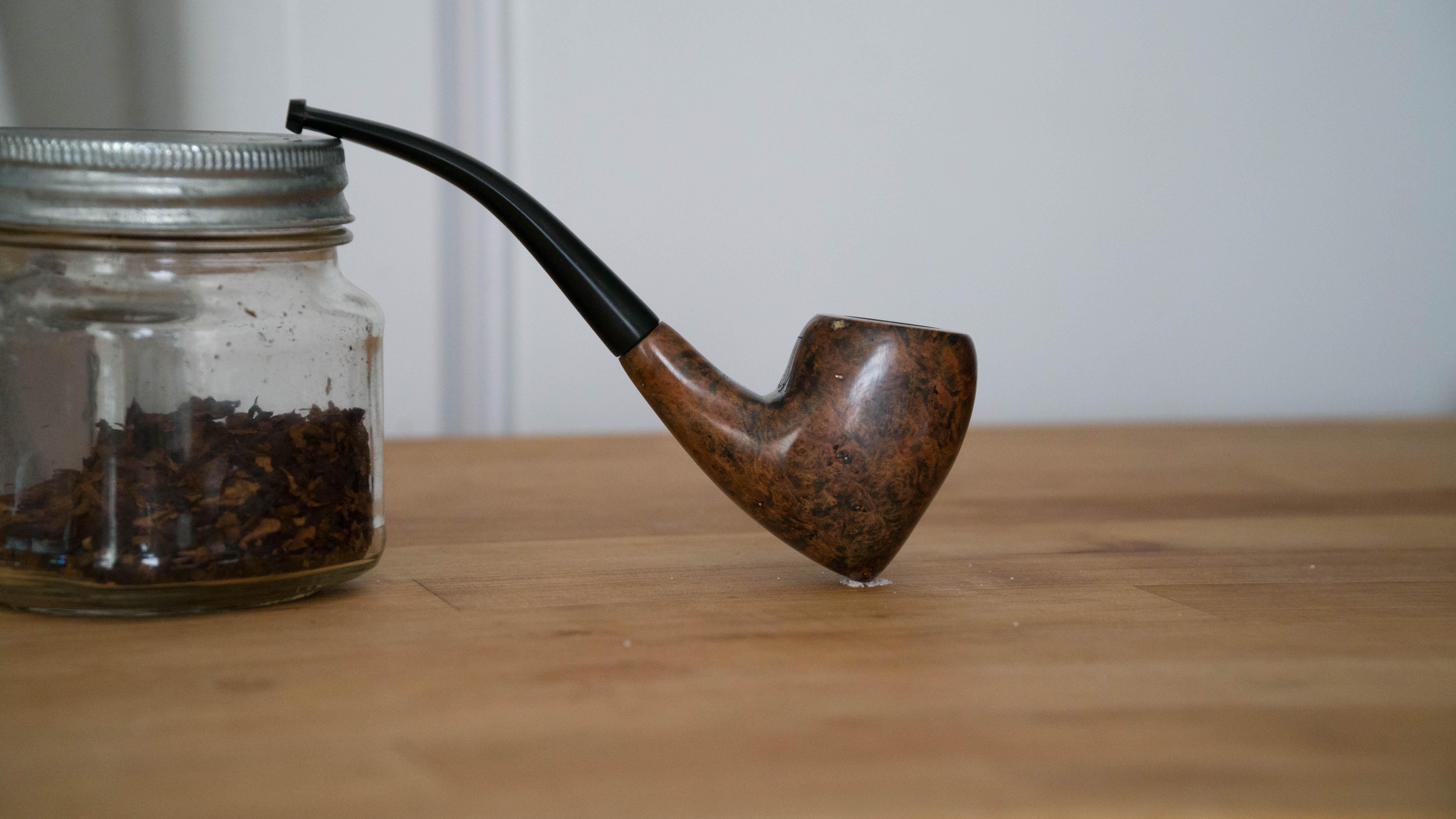 My first foray into pipe carving | Scrolller