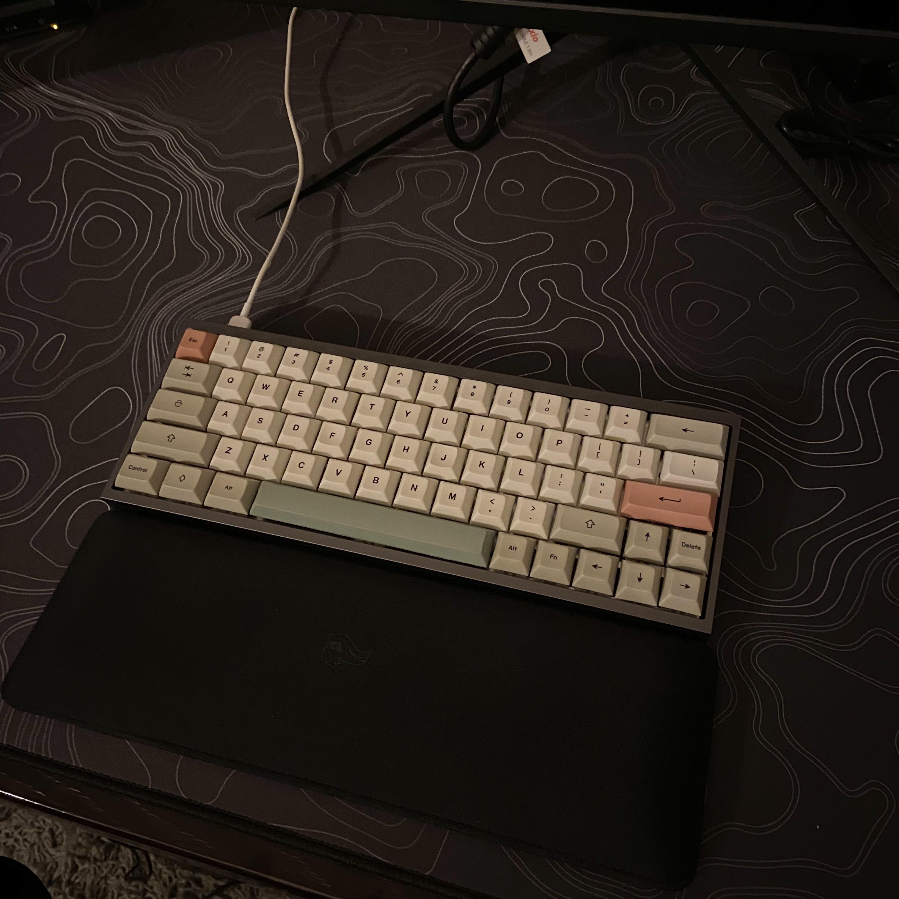 My first keyboard build!! | Scrolller