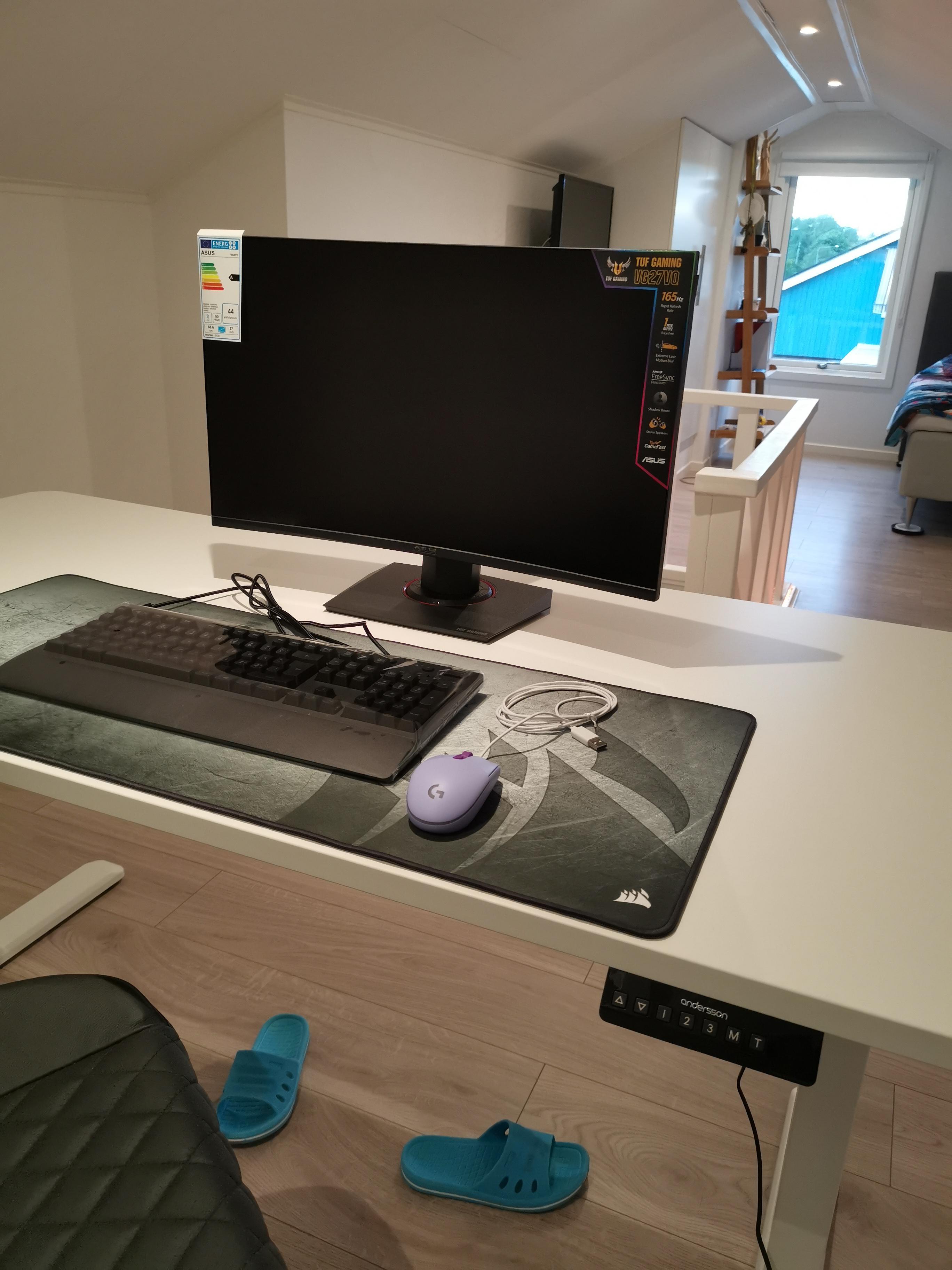 My first pc gaming setup ever i haven't gotten my pc yet so i am still waiting on it | Scrolller