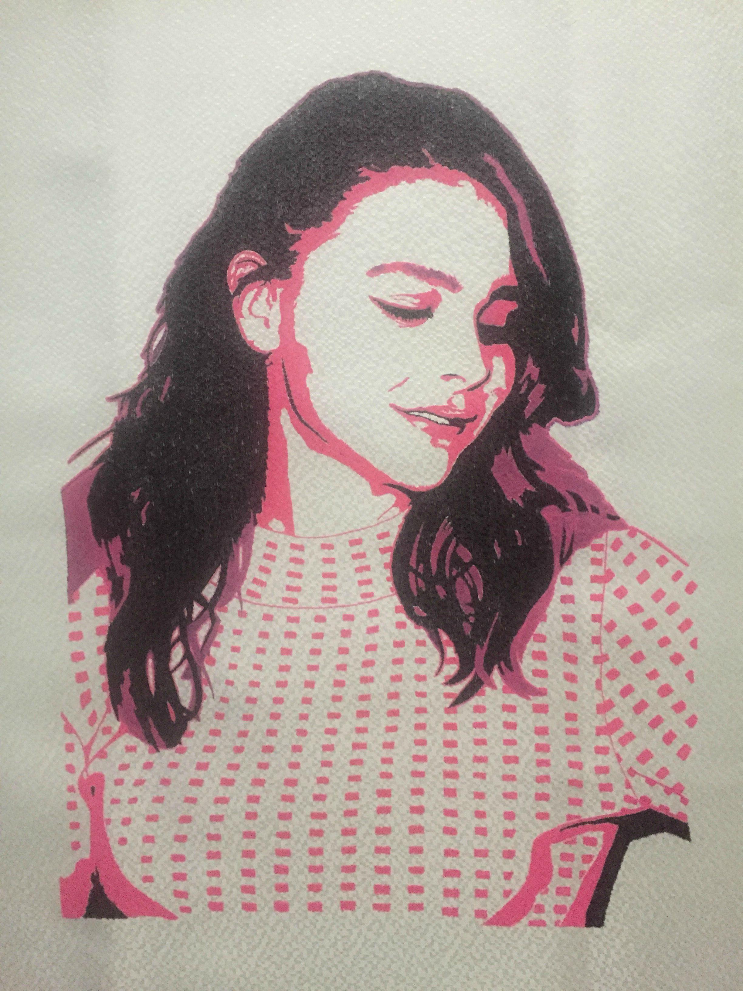 my first stencil: Chloë Grace Moretz | Scrolller