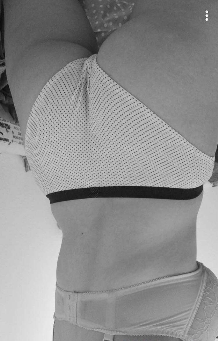My Girlfriends Body Scrolller