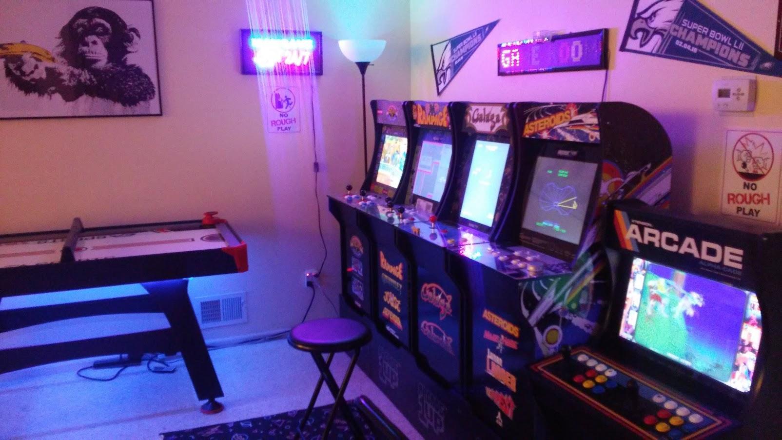 My Home Arcade :) Love the arcade1up size.. fits very neatly in small areas | Scrolller