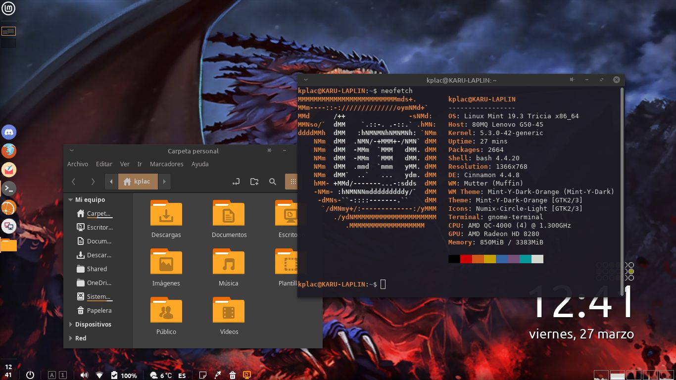 My laptop! Gotta love how customizable panels are | Scrolller