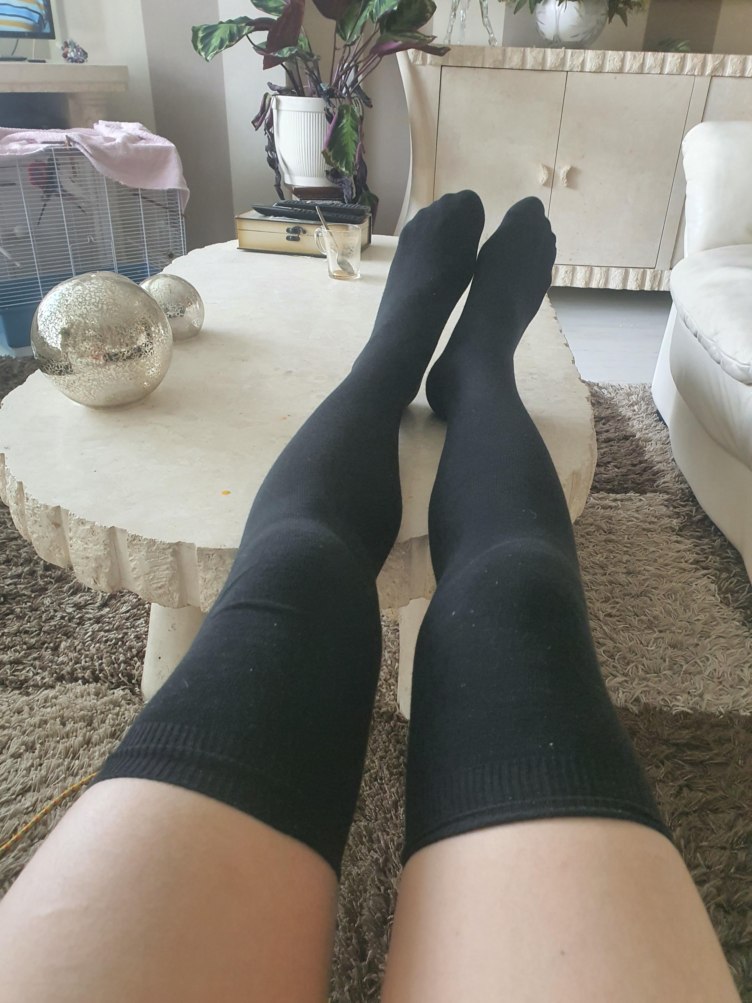 my legs in kneesocks | Scrolller