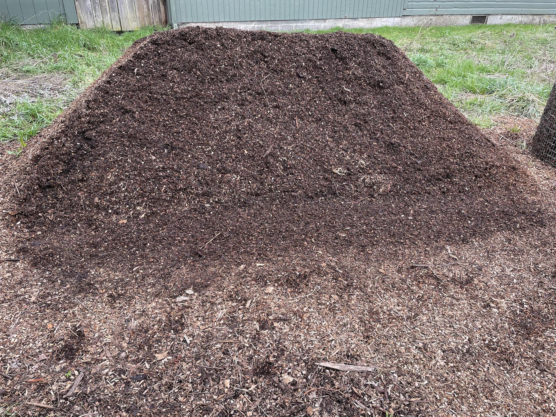 My little windrow composting project | Scrolller