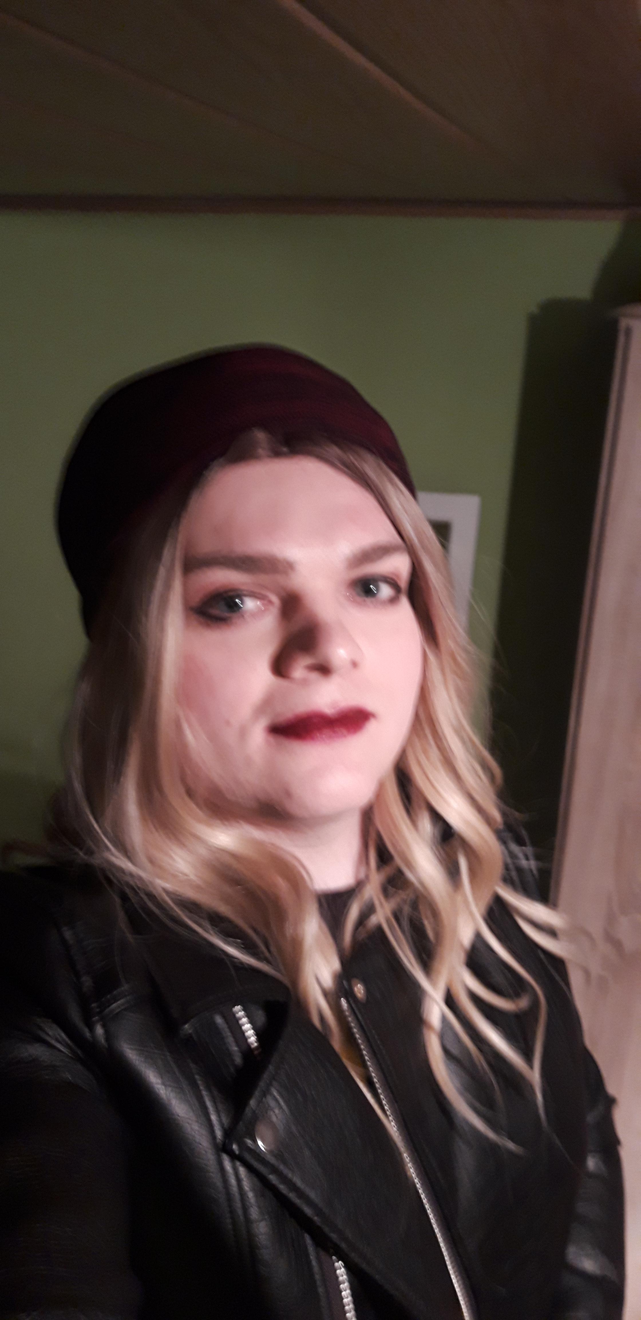 My look for my first outing, i will go now for a ride in my car. Hope i can take more pics along ...