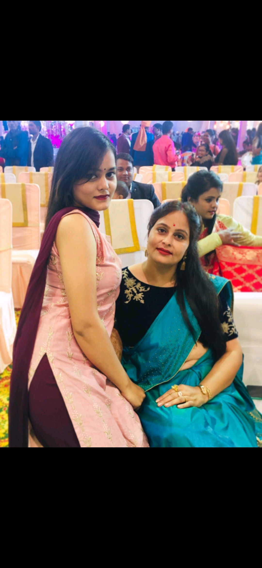My Mom And Sis Scrolller