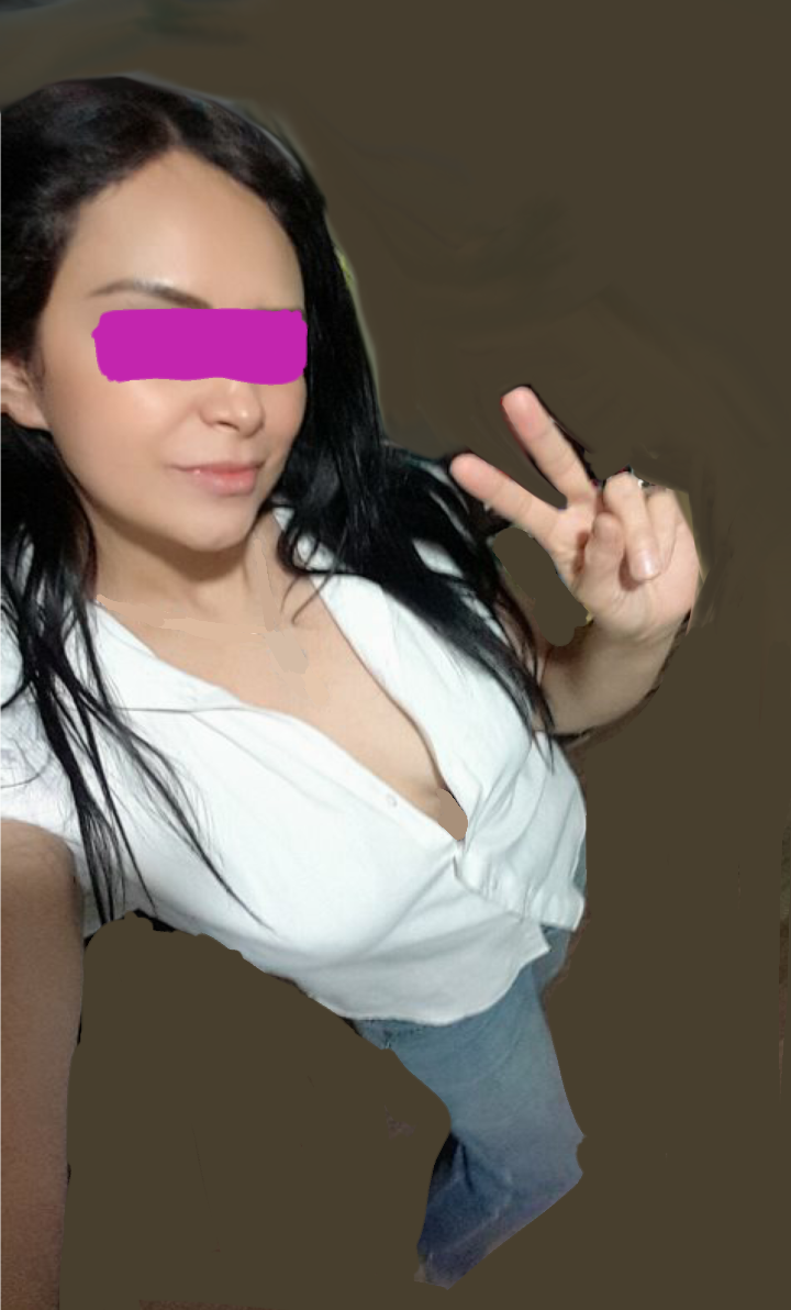 My mom makes me hard | Scrolller