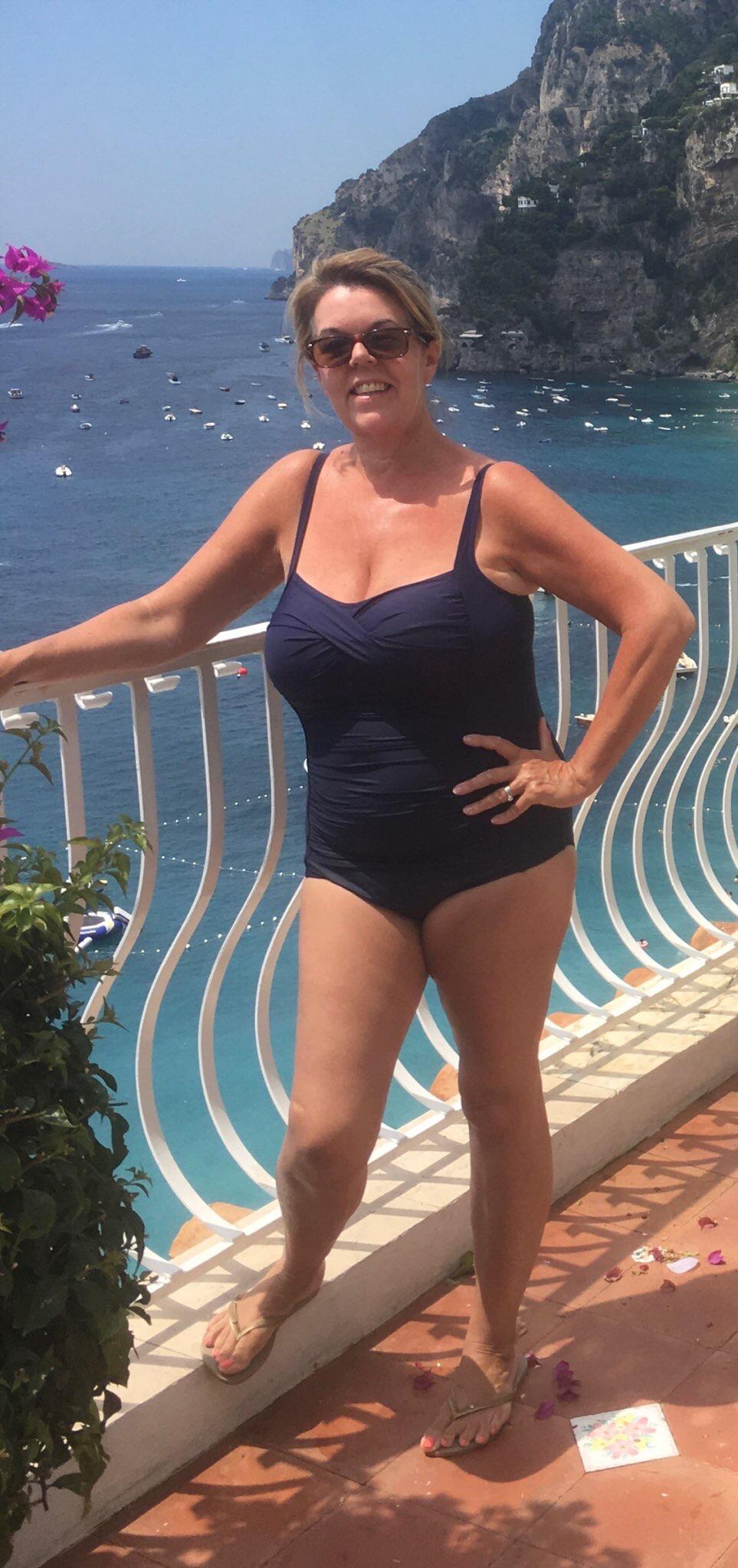 My mommy on holiday | Scrolller