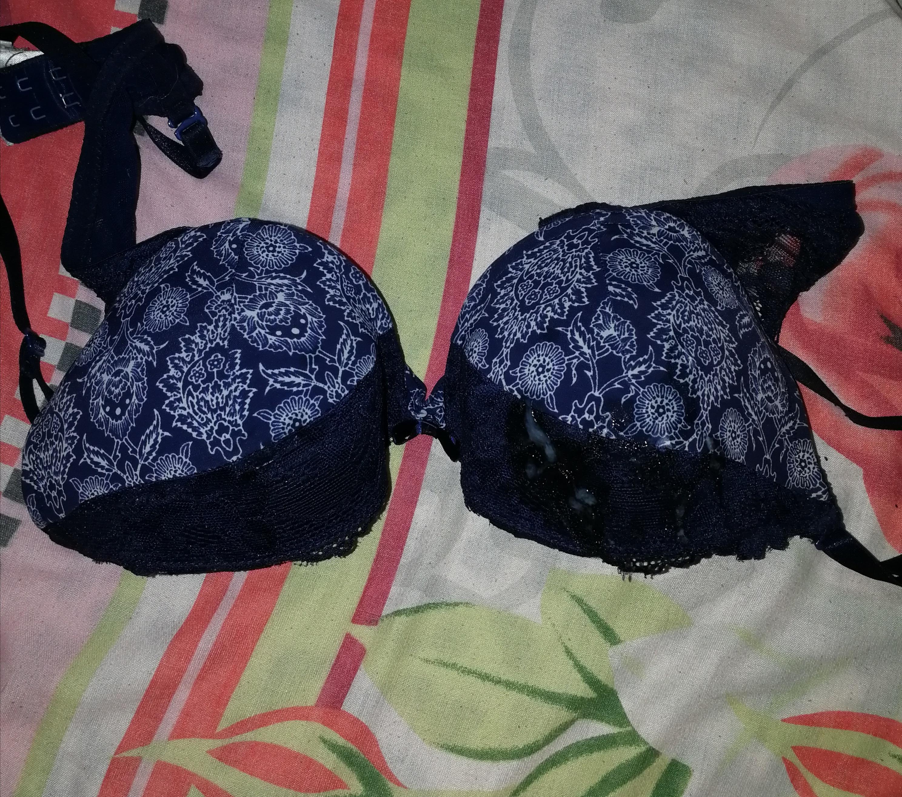 My Mom S Bra Scrolller