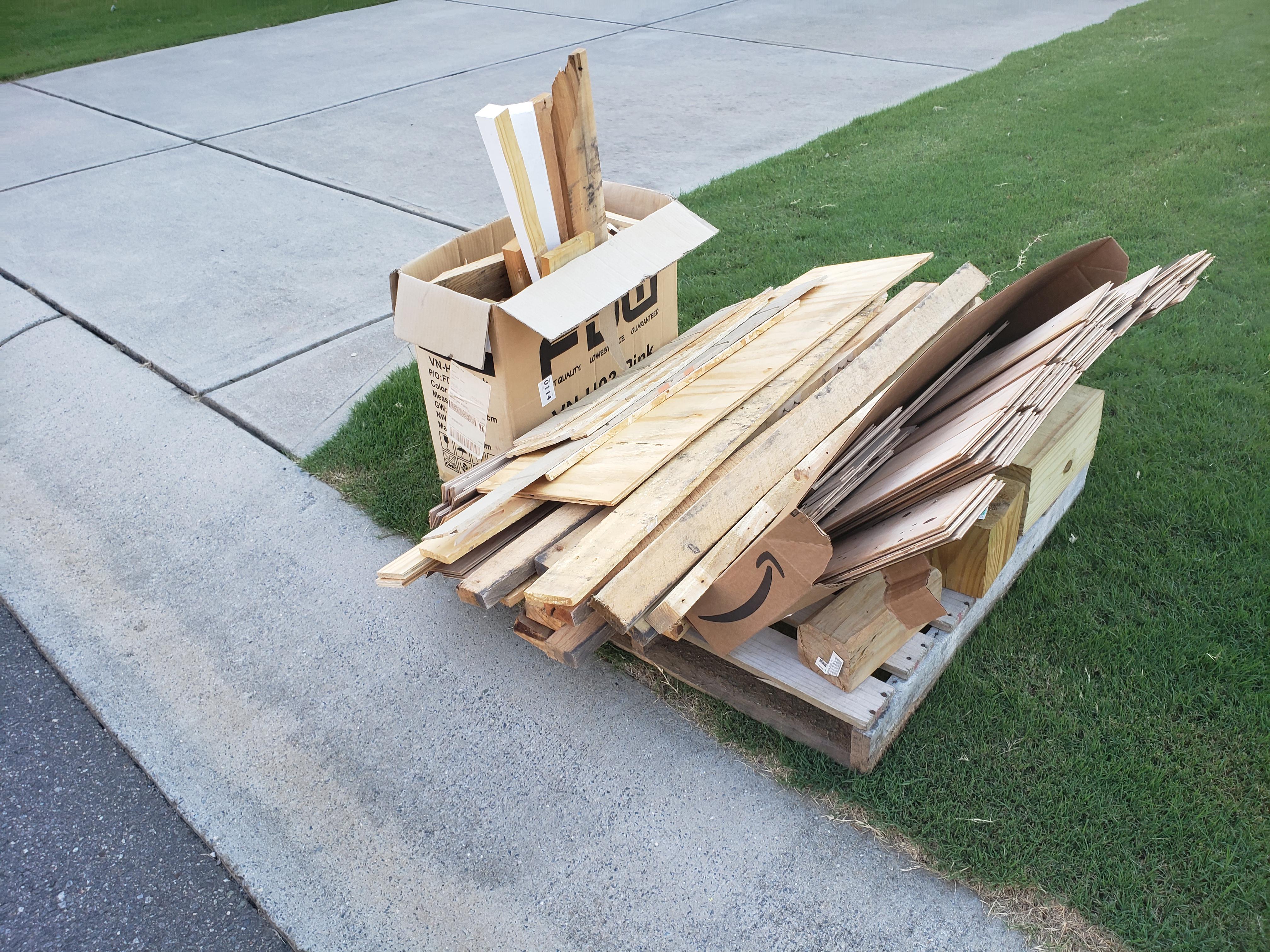 My neighbor out flexing... Got this just sitting out front | Scrolller