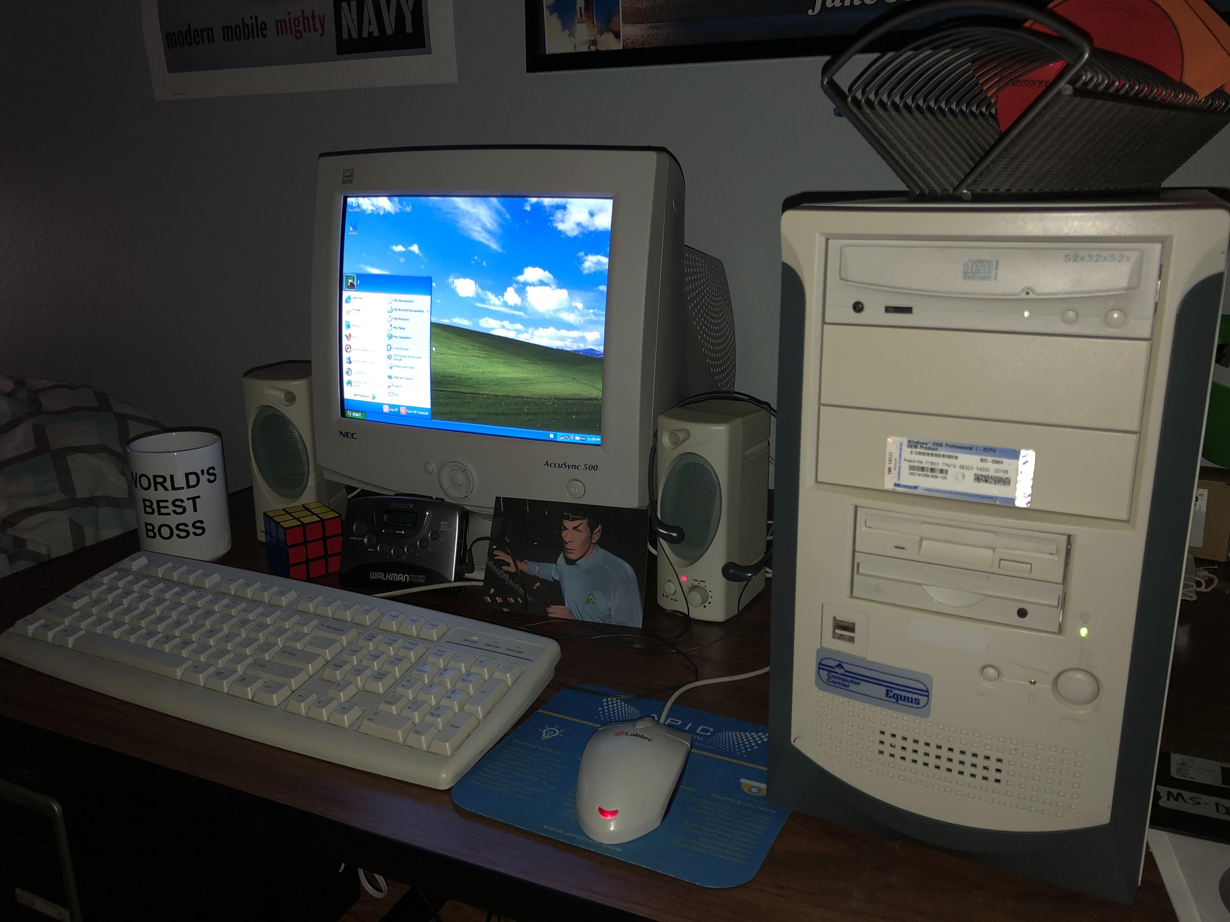 My new Windows XP battlestation! | Scrolller