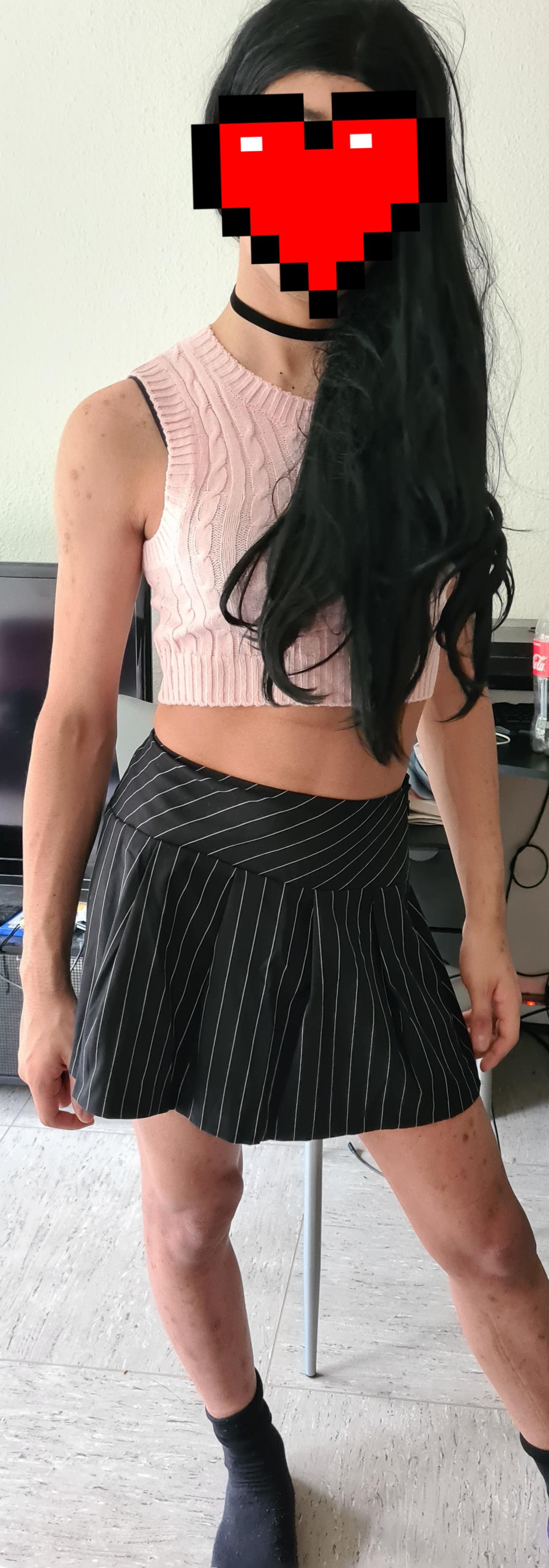 My Outfit For Our Date Scrolller