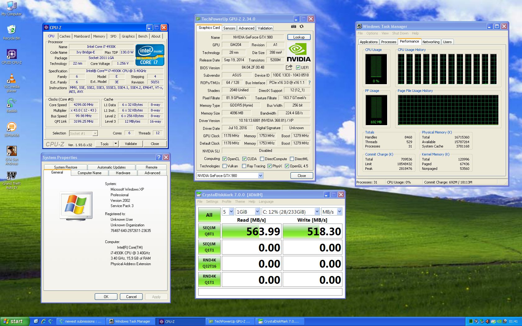 My overkill windows XP machine | Scrolller