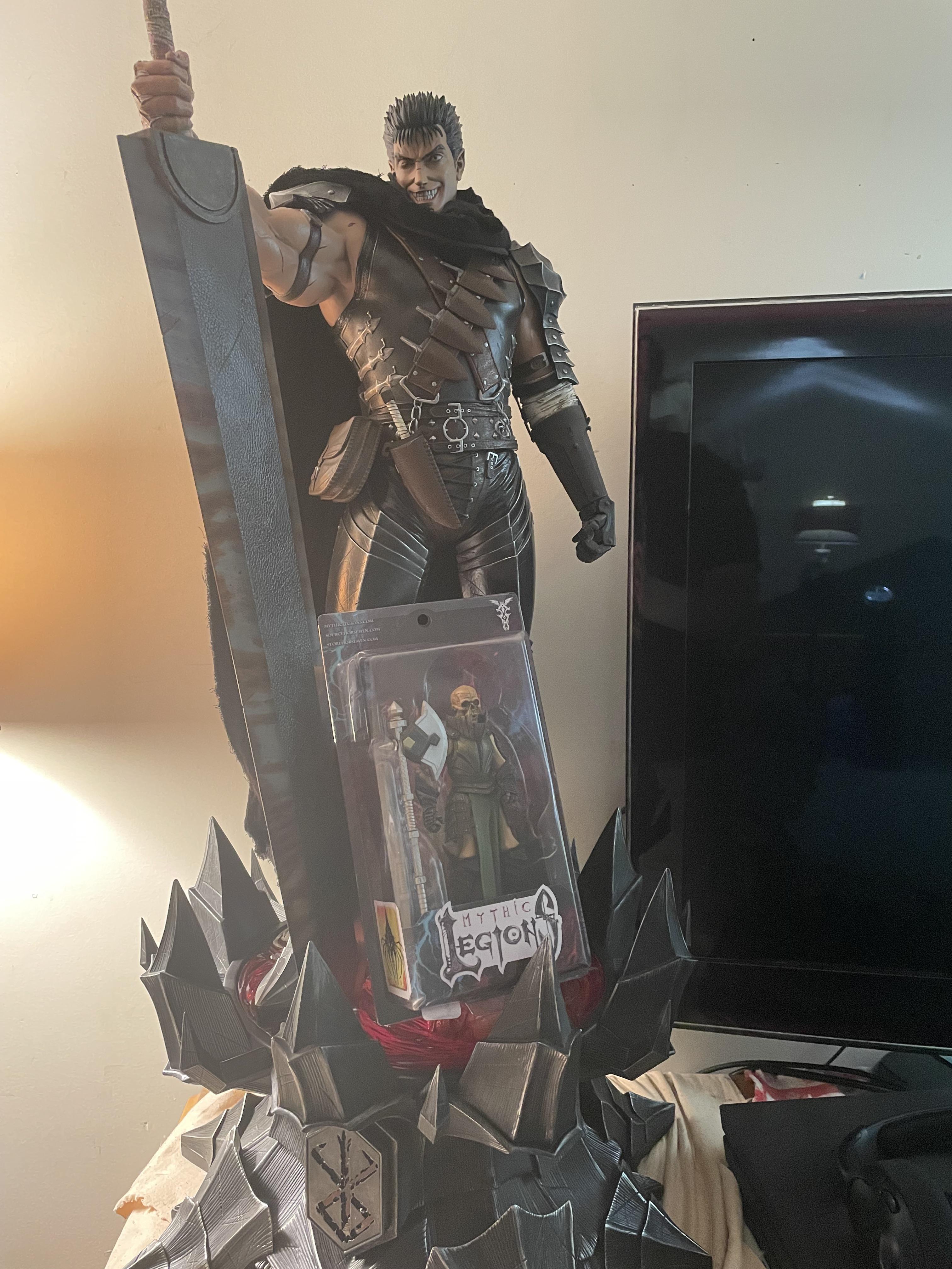 My Prime 1 1/3 scale Guts. This thing is MASSIVE! | Scrolller