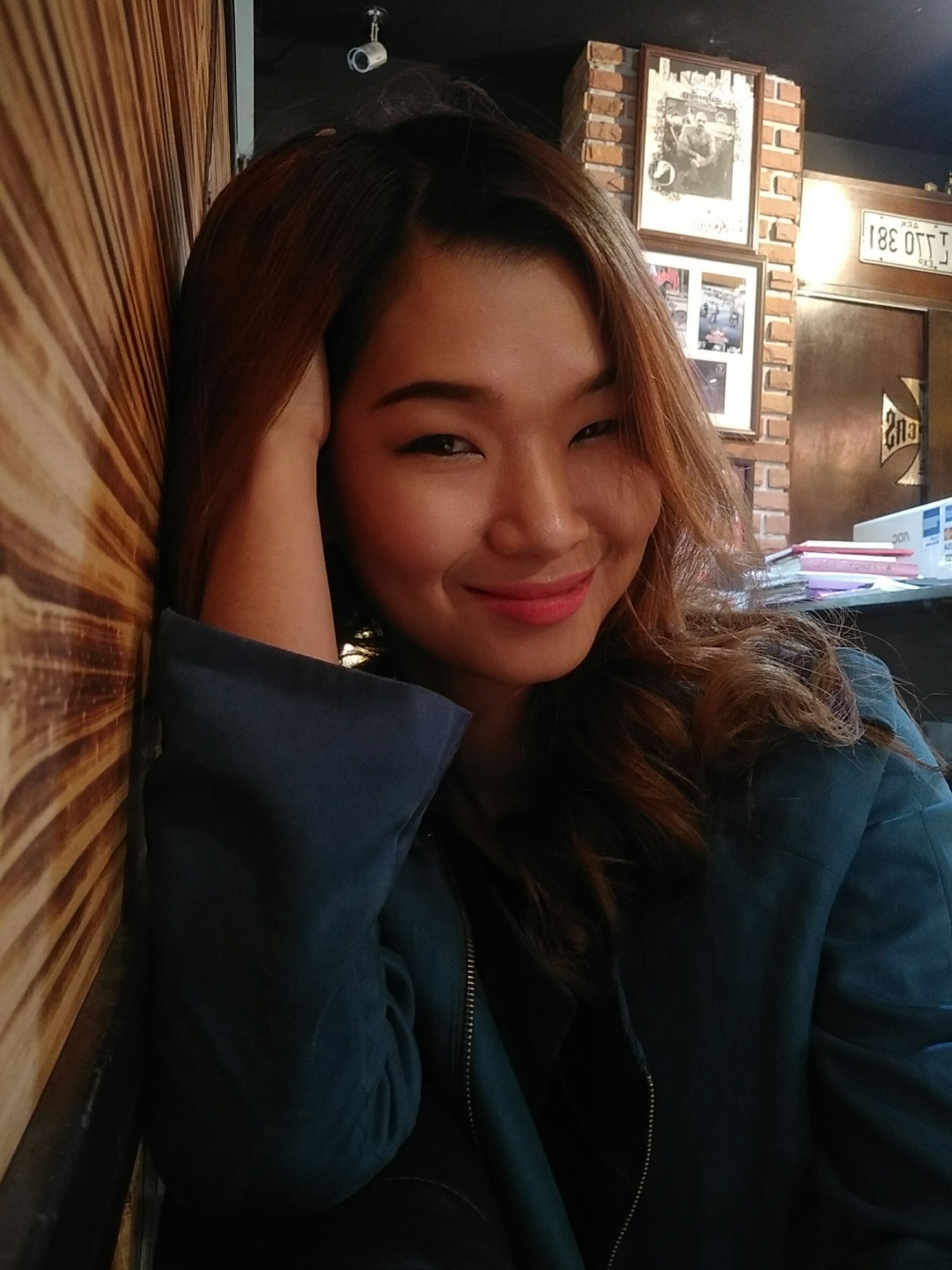 My shy smile | Scrolller