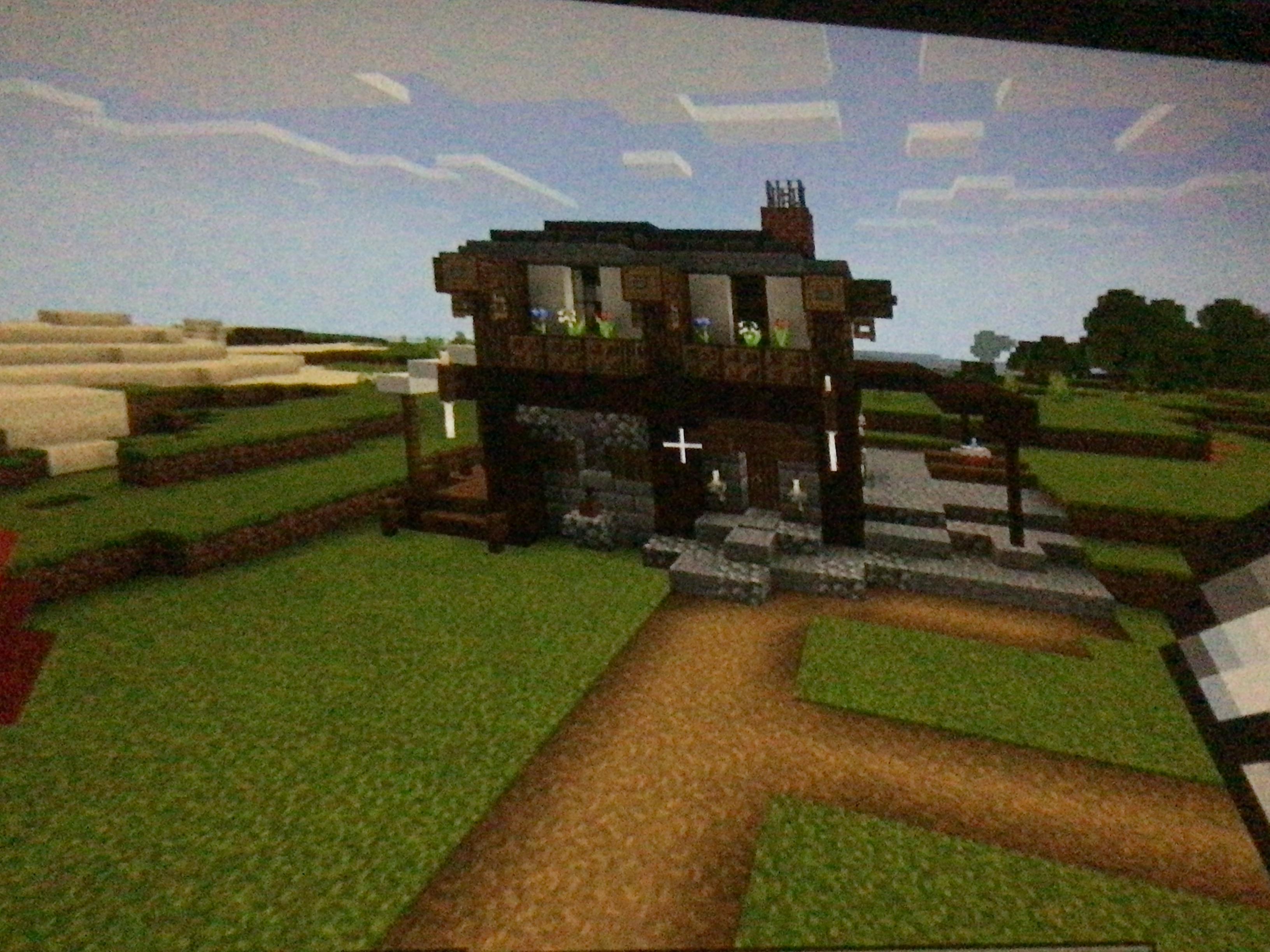 My take on impulseSV’s starter base | Scrolller