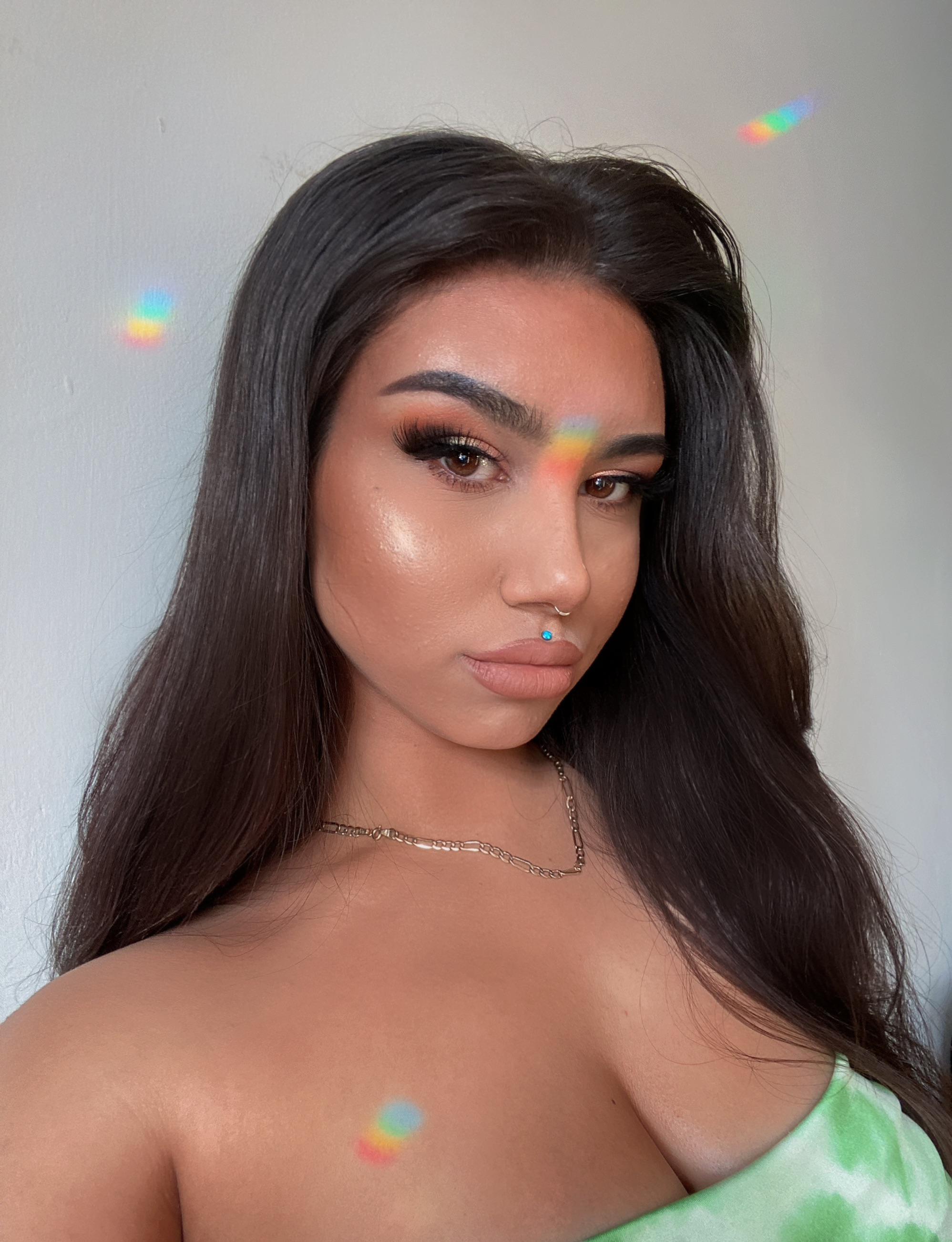 My third eye is glowing 23 | Scrolller