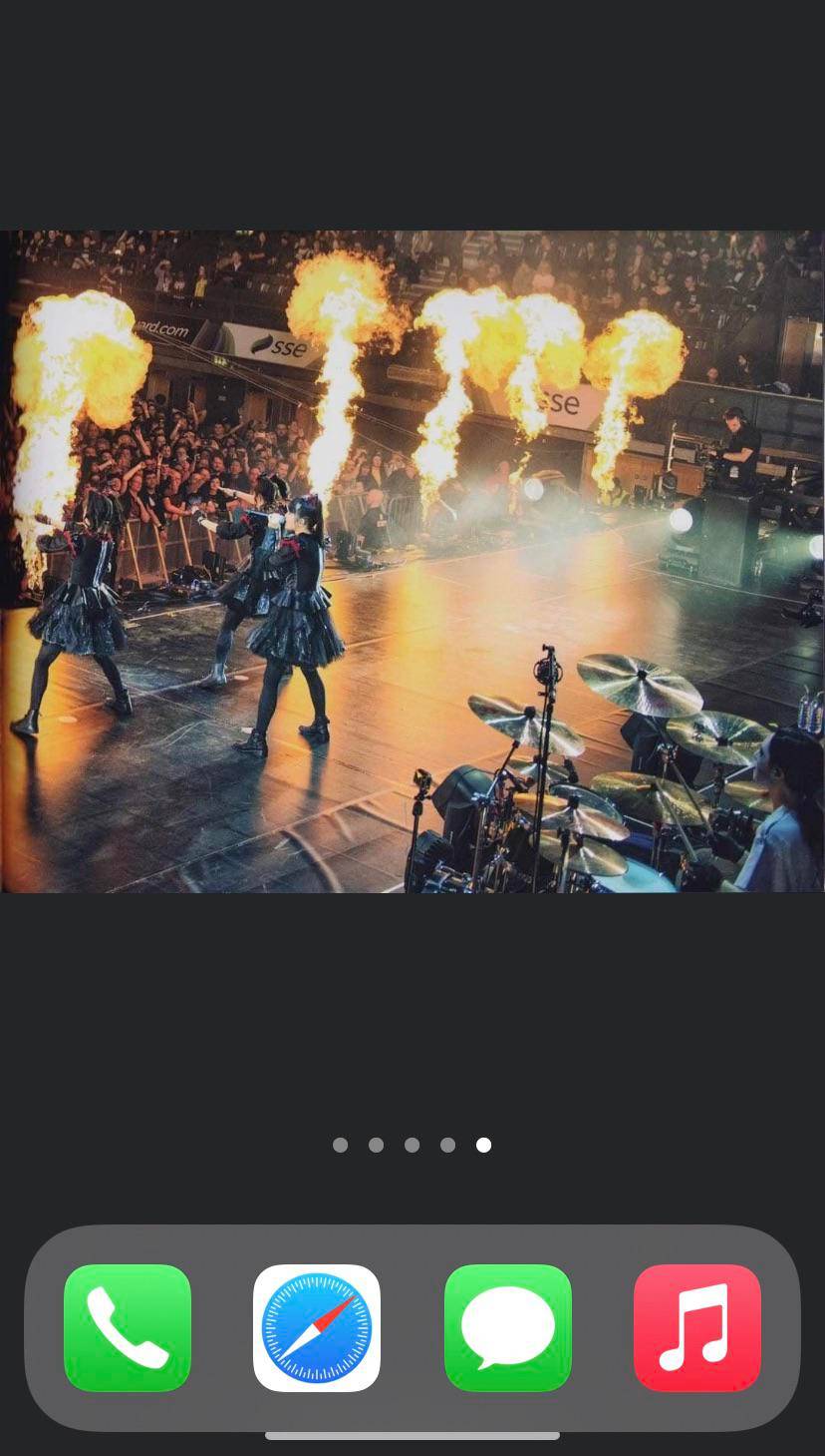 My wallpaper | Scrolller