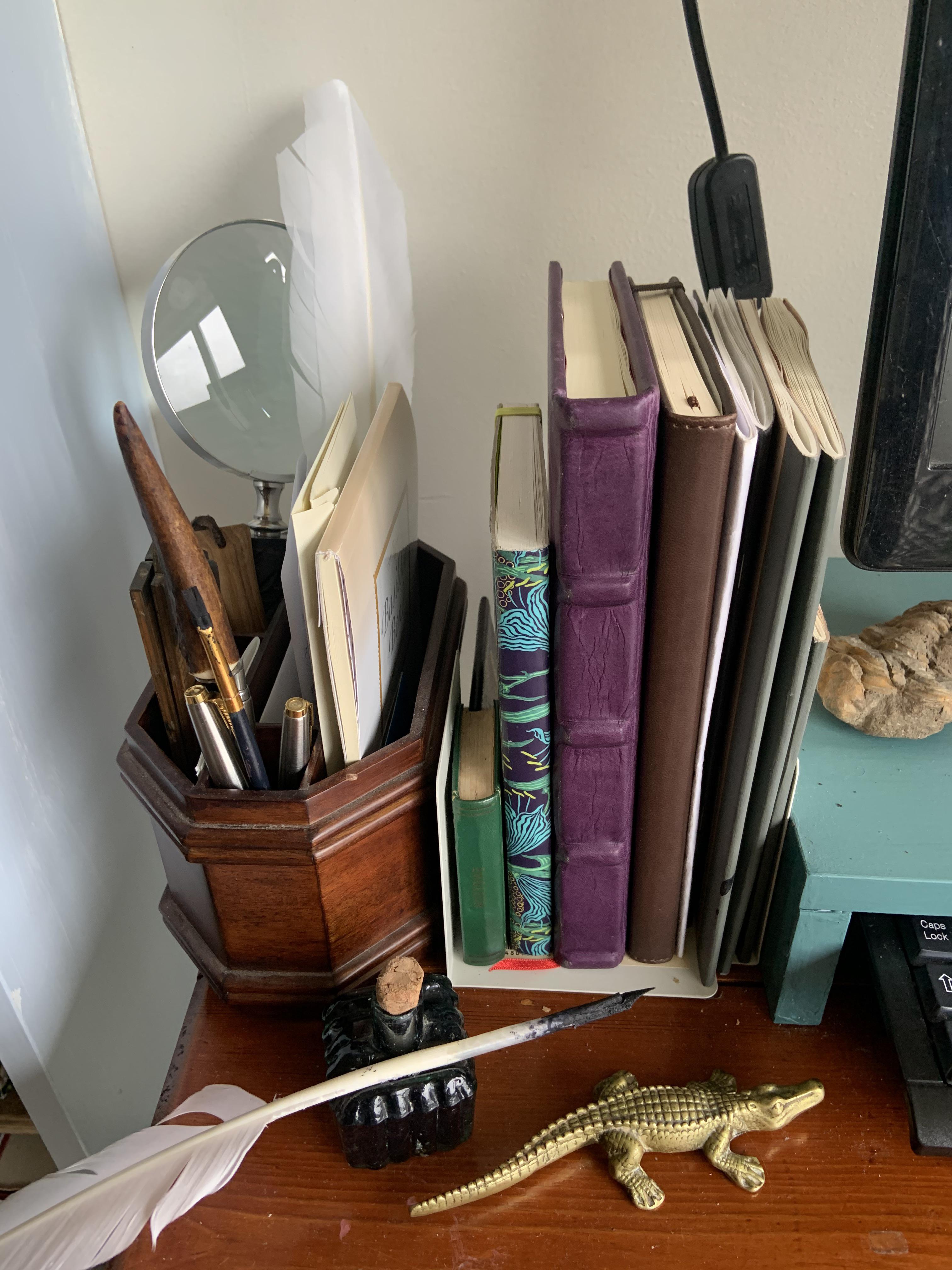 My writing setup | Scrolller