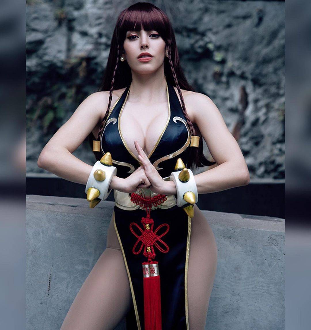 Nadyasonika as Chun-Li, Street Fighter | Scrolller