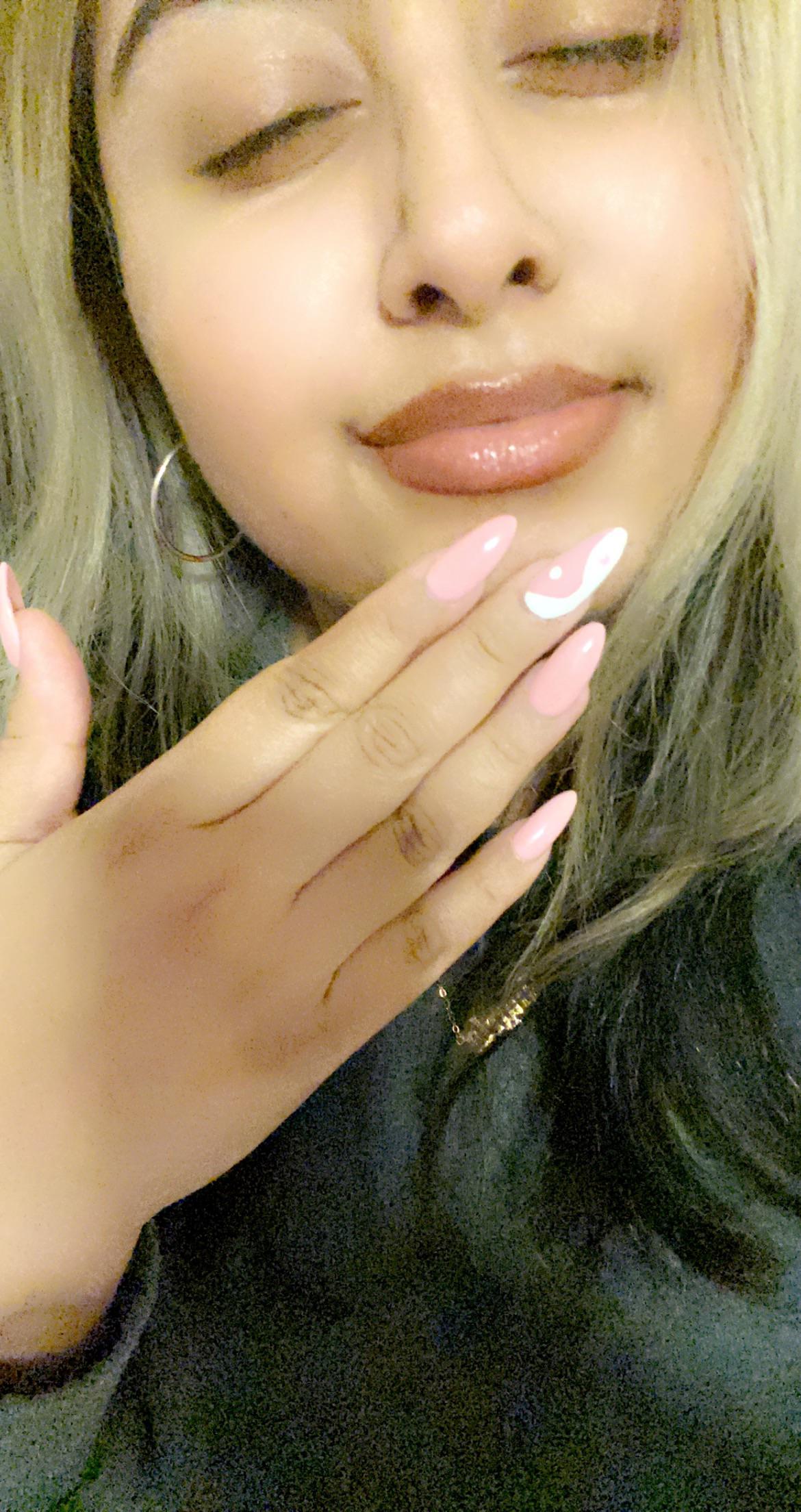 💗 nails n lippies 🤍 | Scrolller