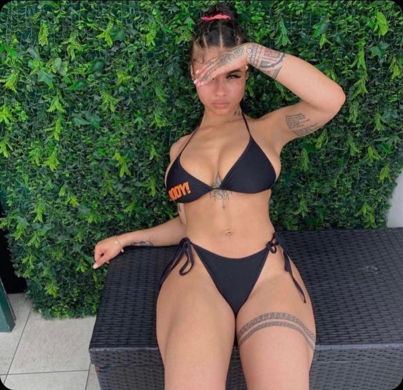 Name pls | Scrolller