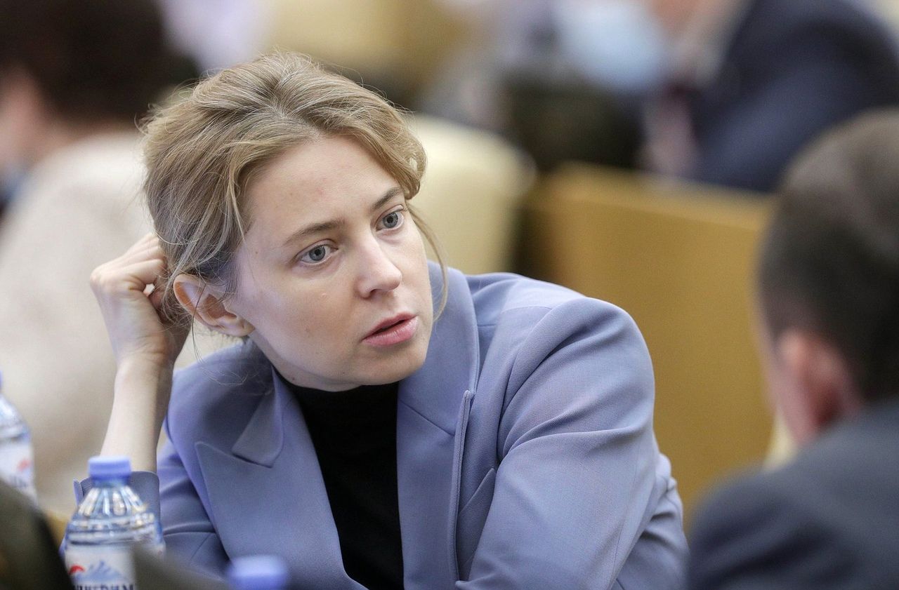 Natalia at work | Scrolller