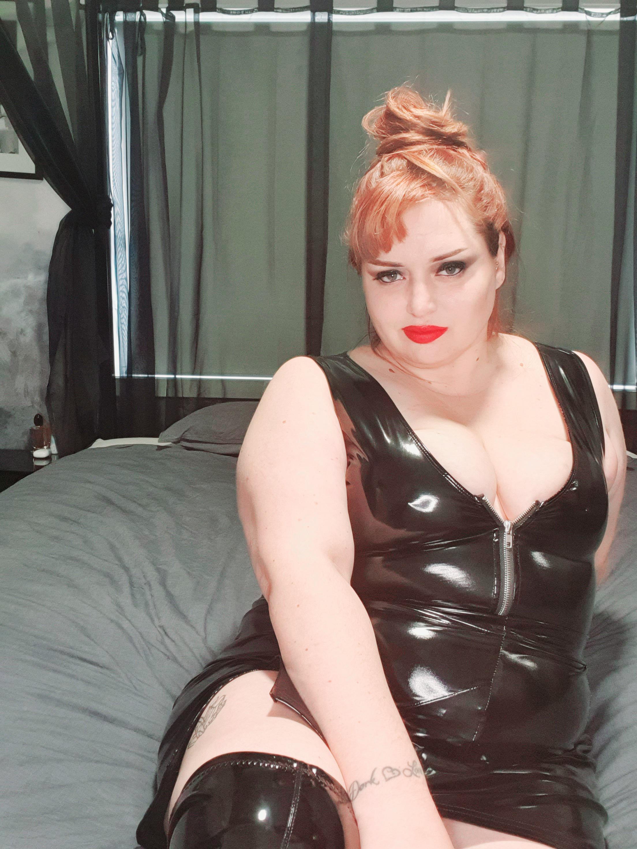 Naughty M0MMY girlfriend | Scrolller